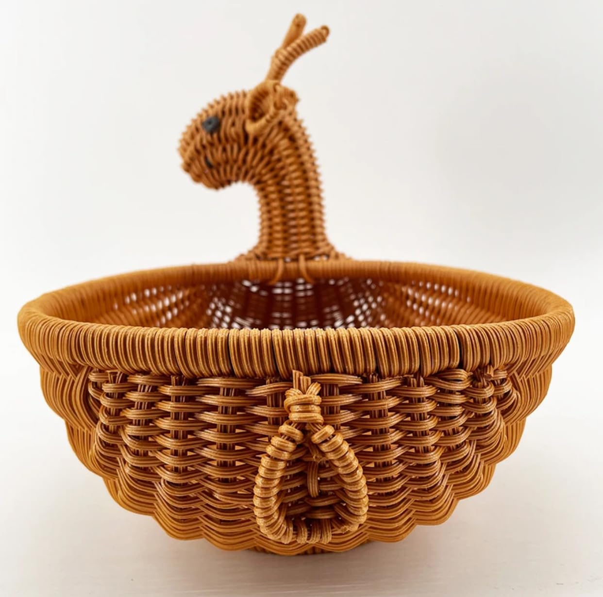 Songyang Handwoven Wicker Basket with Giraffe Head Handle,Storage basket, Tan