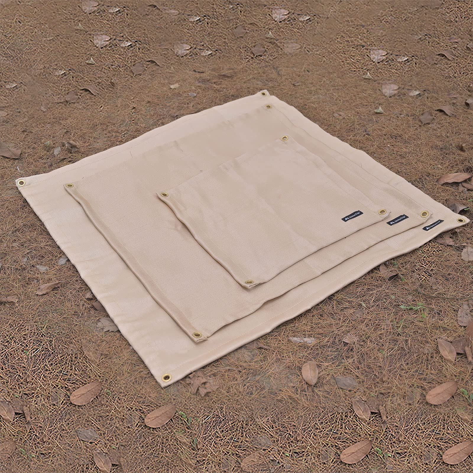 Fireproof Fire Pit Mat for Tent Stove, Portable Fire Blanket Temperature Resistant Flame Retardant Floor Grill Mat for Deck Patio Lawn Outdoor Camping BBQ Protection (Small: 19.7''L*19.7''W)