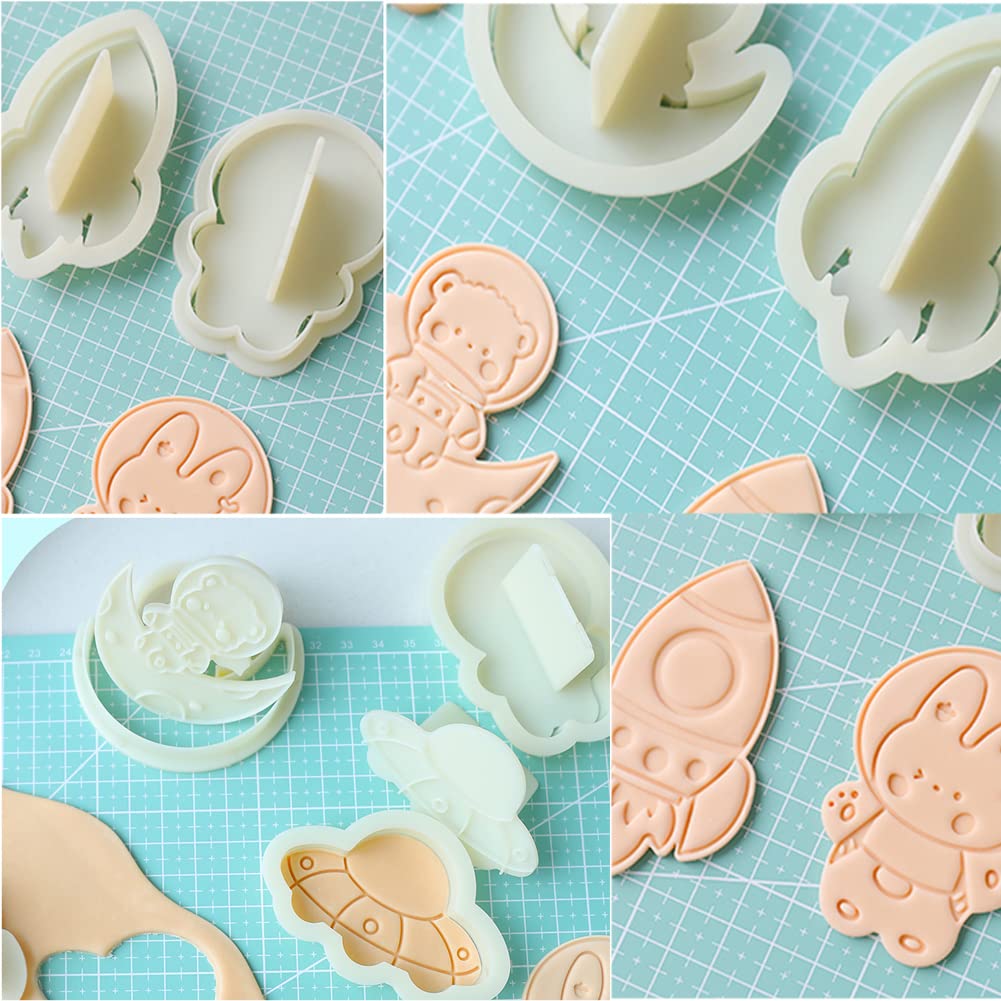 KALAIEN Space Cake Mold Cookie Cutter Rocket Mold Fondant Stamper Set, Biscuit Cake Baking Mold for Party Supplies Small Set of 4