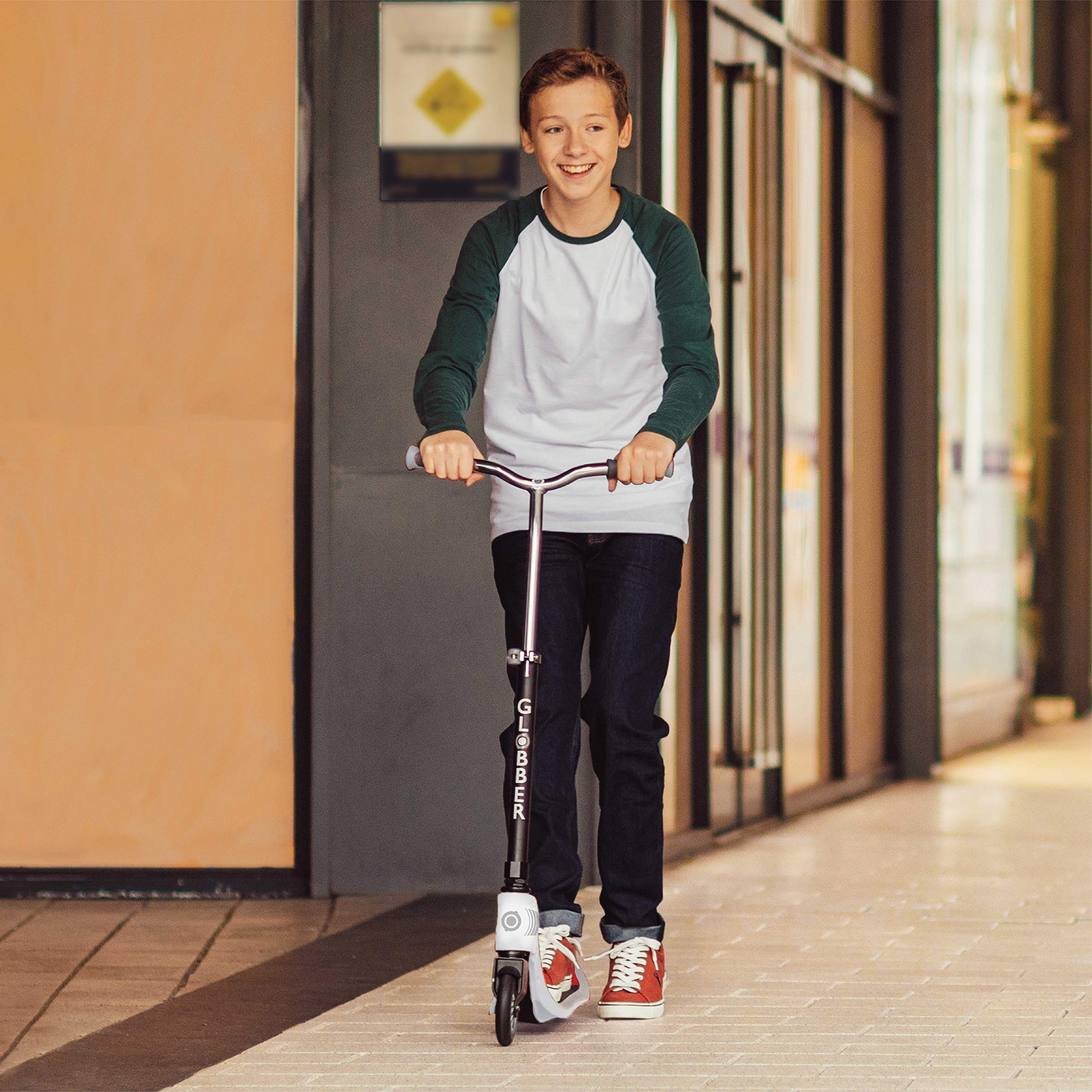 Globber Flow Foldable 125 2-Wheel Scooters Perfect Choice for Children to Transition to Their First 2-Wheel Scooter. Adjustable Features, Robust Design