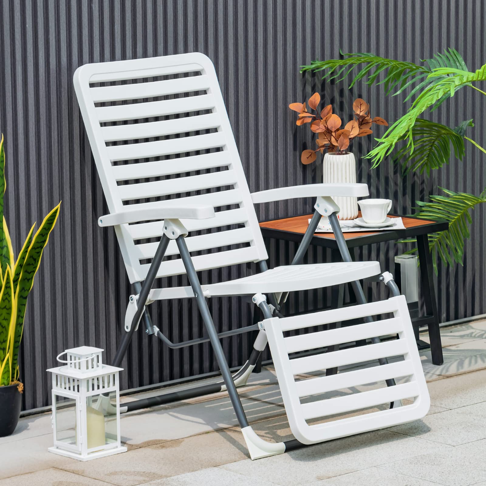 Tangkula Patio Chaise Lounge Chair, Folding Chaise Lounge Outdoor with 7-Position Backrest & Adjustable Footrest, Plastic Pool Lounge Chairs for Outside Backyard Deck Beach Lawn