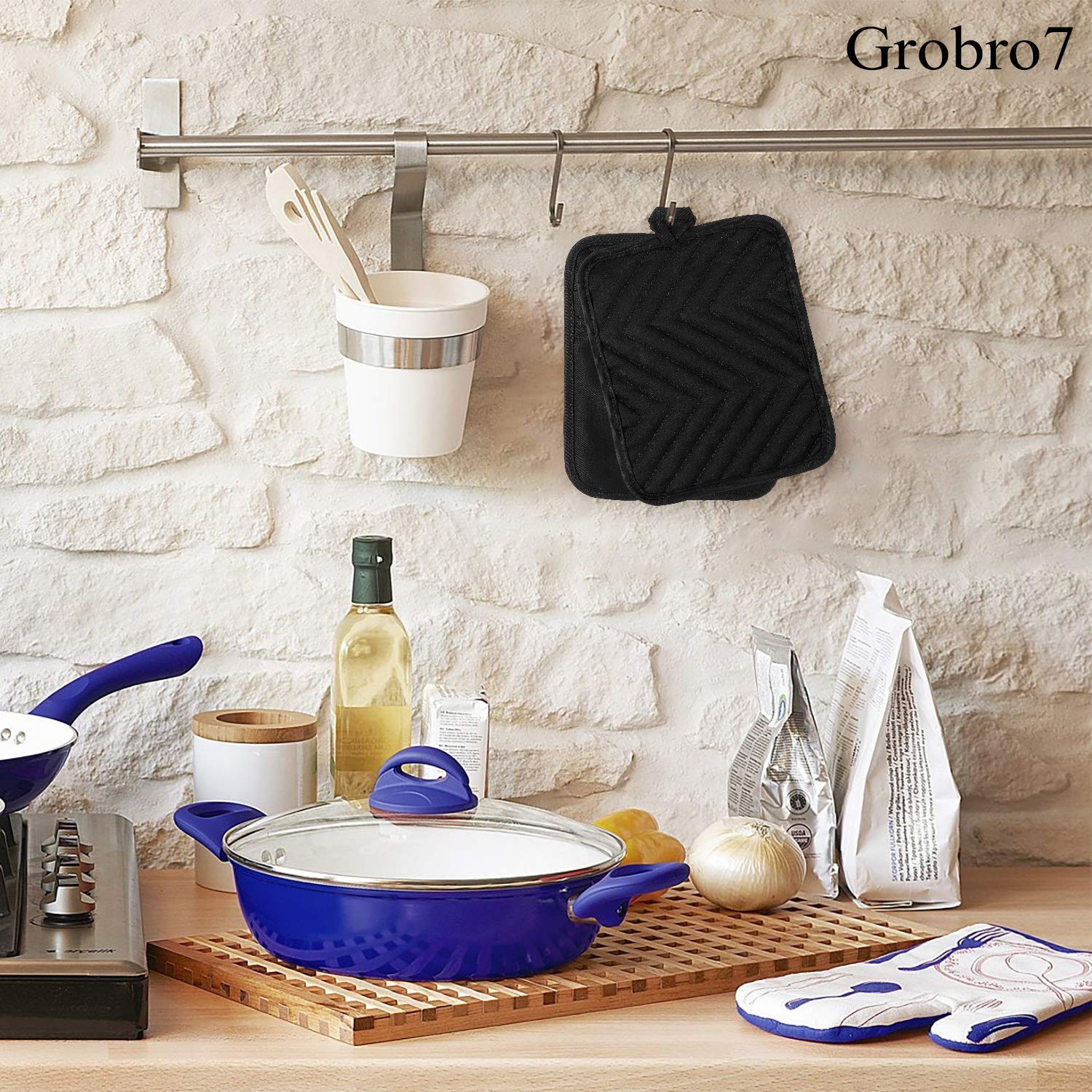 GROBRO7 5Pack Cotton Pocket Pot Holder Set Kitchen Heat Resistant Potholder Machine Washable Potholders Bulk Oven Mitts Black Plain Hot Pads Trivet for Baking Cooking with Pocket 7x9