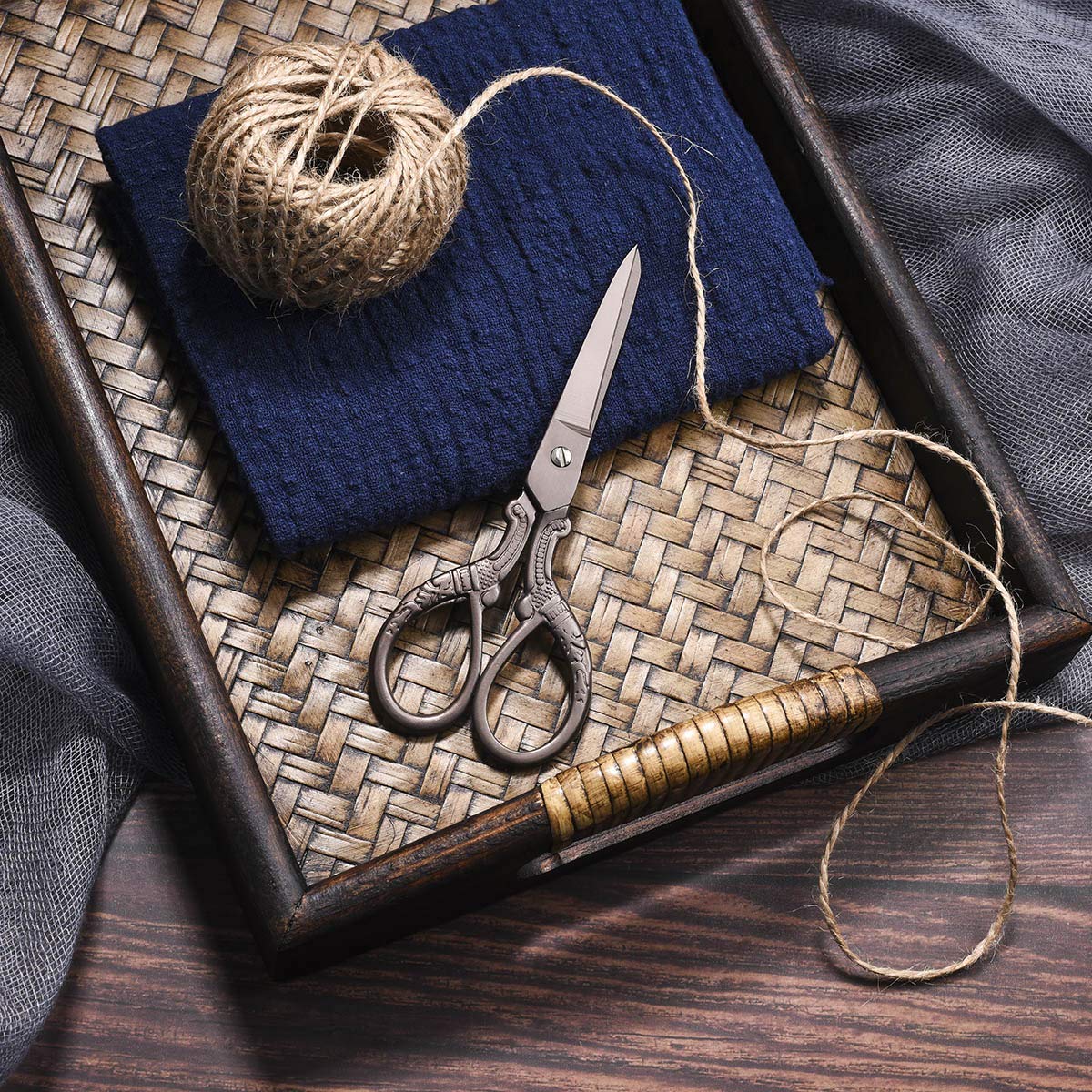HITOPTY 5inch Vintage Style Scissors Titanium Plating Stainless Steel Antique Shears for Craft Embroidery Crochet Needle Point Knitting Project