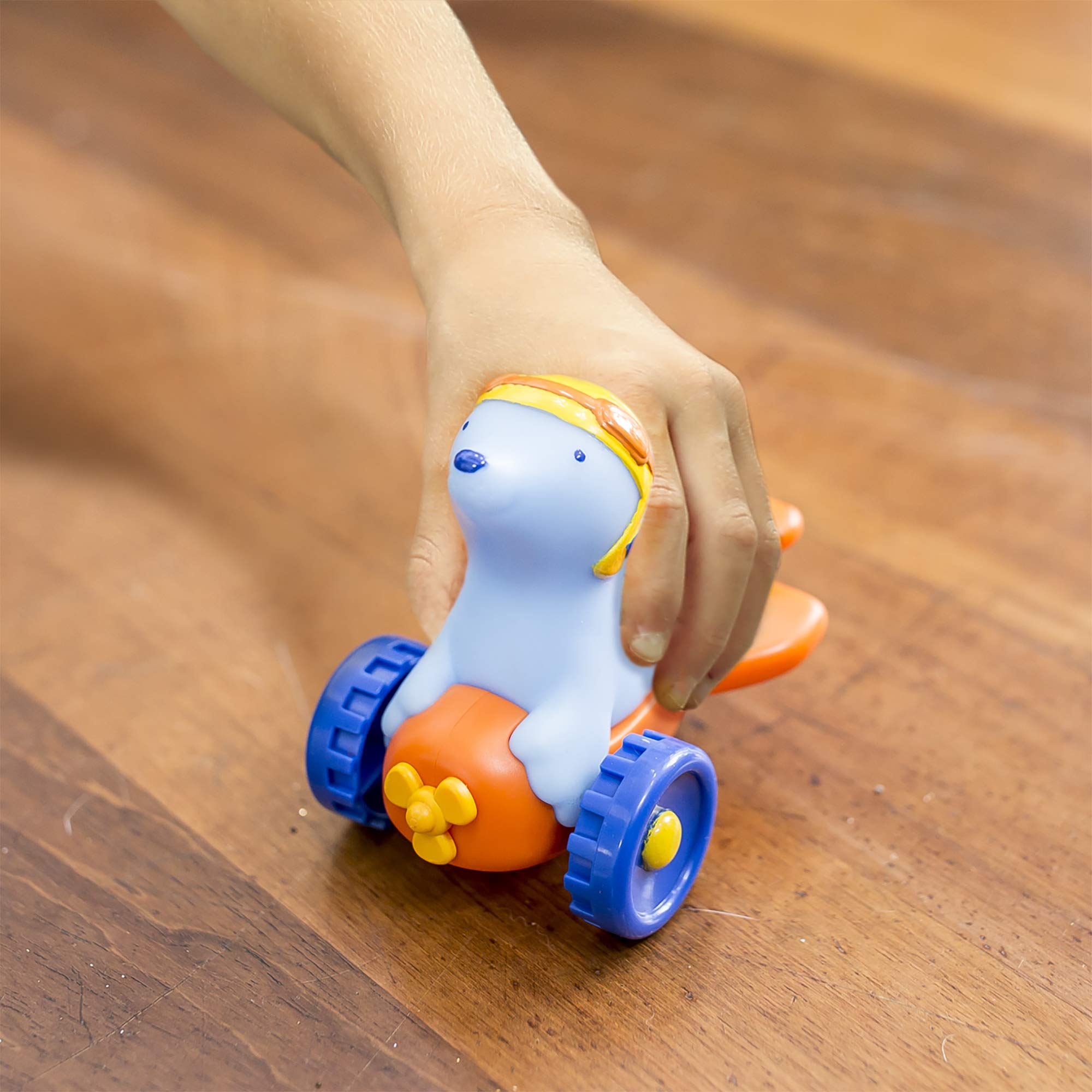 Educational Insights Bright Basics Slide & Splash Seals, Bath Toy for Toddlers, Ages 2+