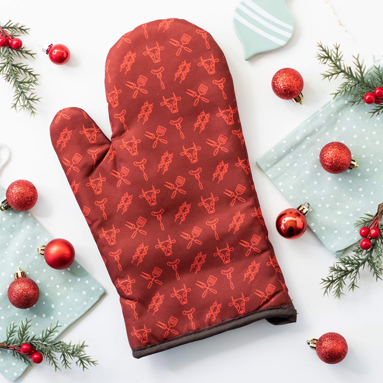 Funny Heat Resistant Oven Mitt Pot Holder Glove - Kitchen Gift for Women and Men - Cooking, Baking, BBQ and Animal Lovers (Grill Master)