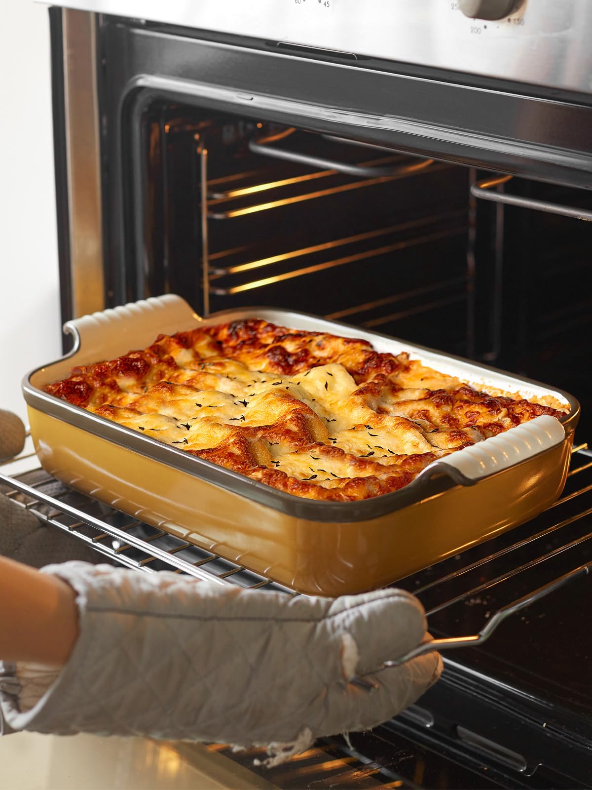 LIFVER Baking Dish, 9x13 Baking Pan, 120 Oz Large Lasagna Pan Deep, Ceramic Bakeware, Rectangular Casserole Dishes for Cooking Roasting Turkey Lasagna, Gifts for Baker, 3.8 Qt