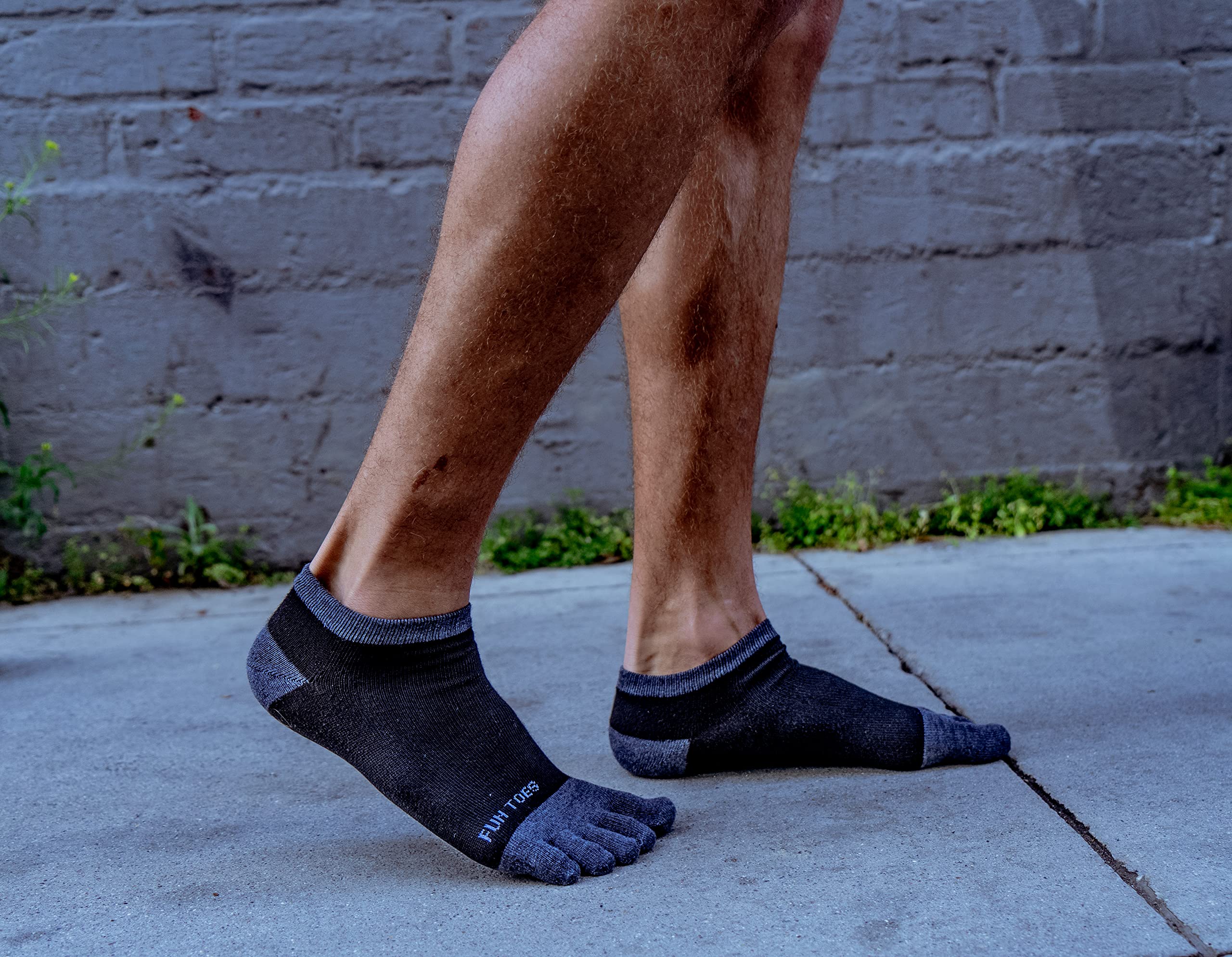 FUN TOES Men's Toe Socks Barefoot Running Socks-Pack of 6 Pairs- shoe Size 6-12.5 (Black/Gray), 10-13