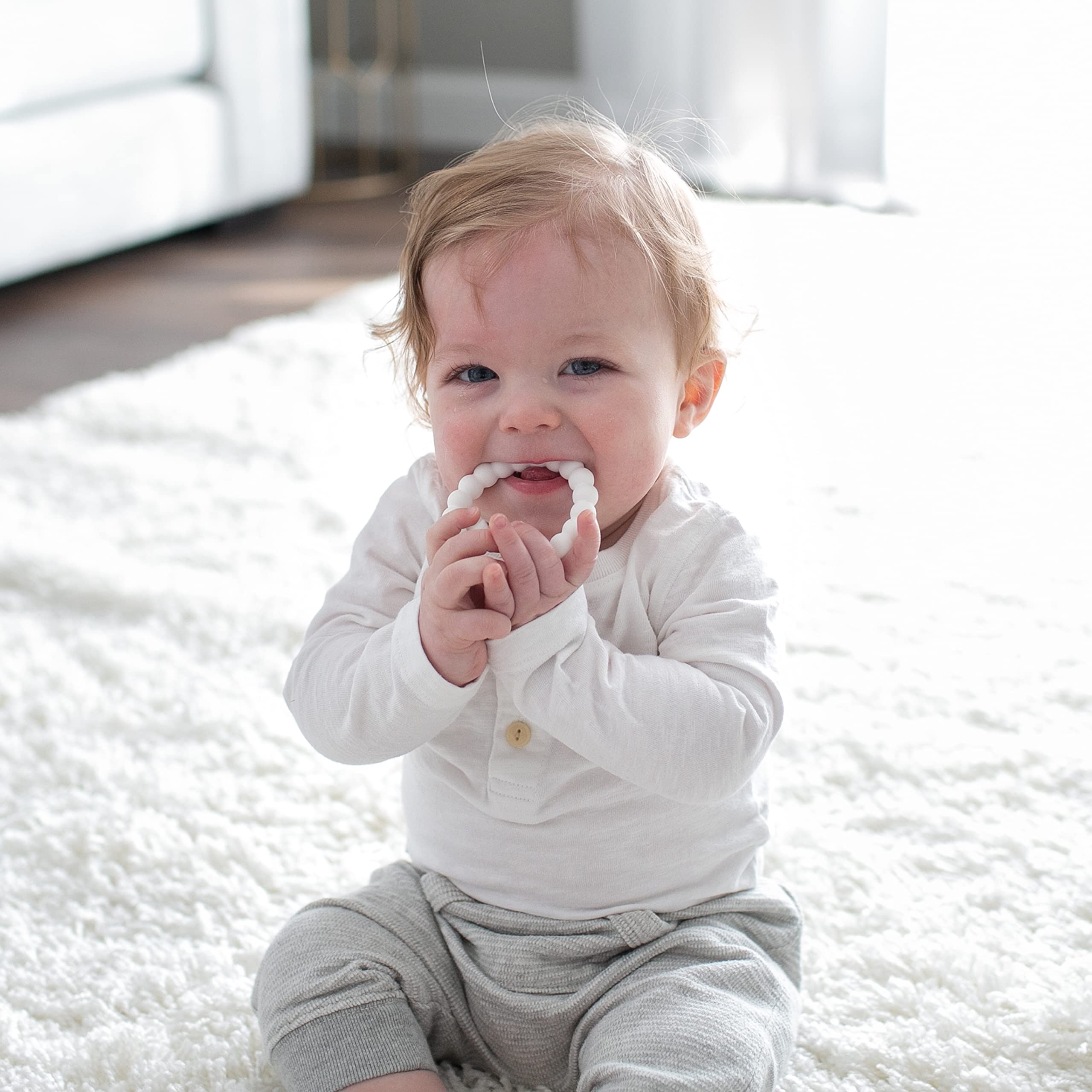 Dr. Brown's Flexees Ergonomic Teether, Pink