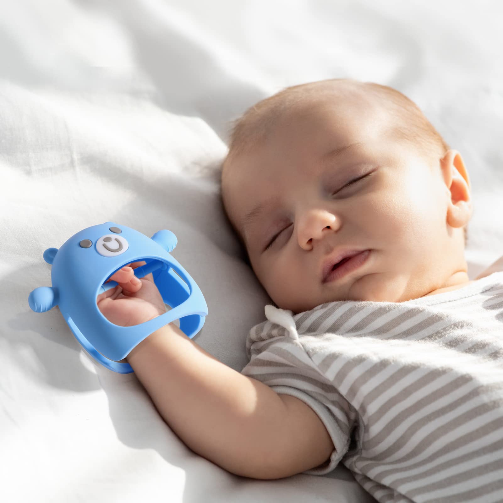 MCGMITT Teething Toys for Babies 0-6 Months, BPA-Free Baby Teething Toys, Wrist Handy Baby Teether for Soothing Teething Pain Relief, Silicone Teether Sucking Needs, Blue