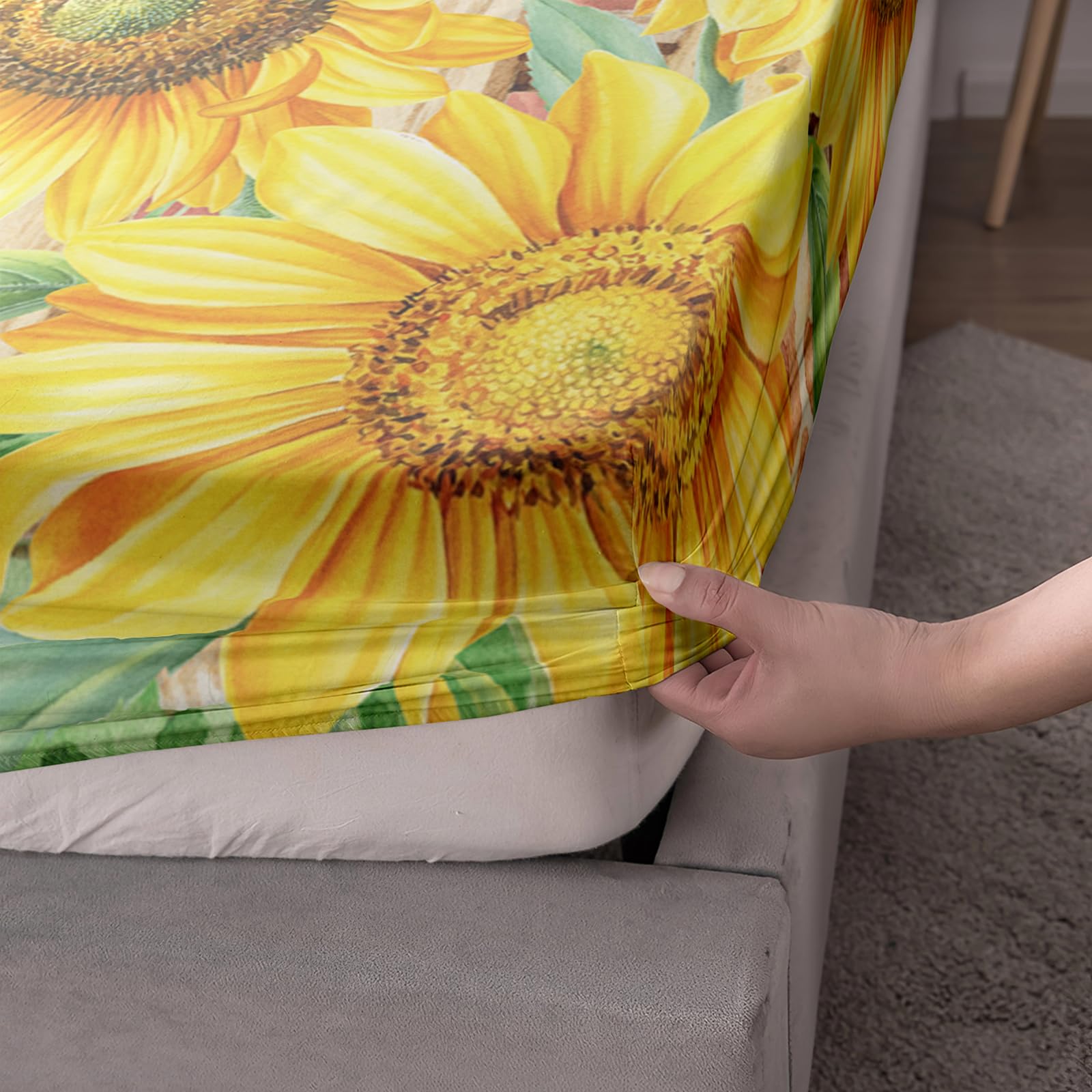QOOMO Giraffe Bedding for Boys and Girls Sunflower Silky Soft Microfiber Bed Sheets Grassland Super Soft Kids Bedding Set Queen Size 1 Fitted Sheet, 1 Flat Sheet 2 Pillow Cases Room Decoration