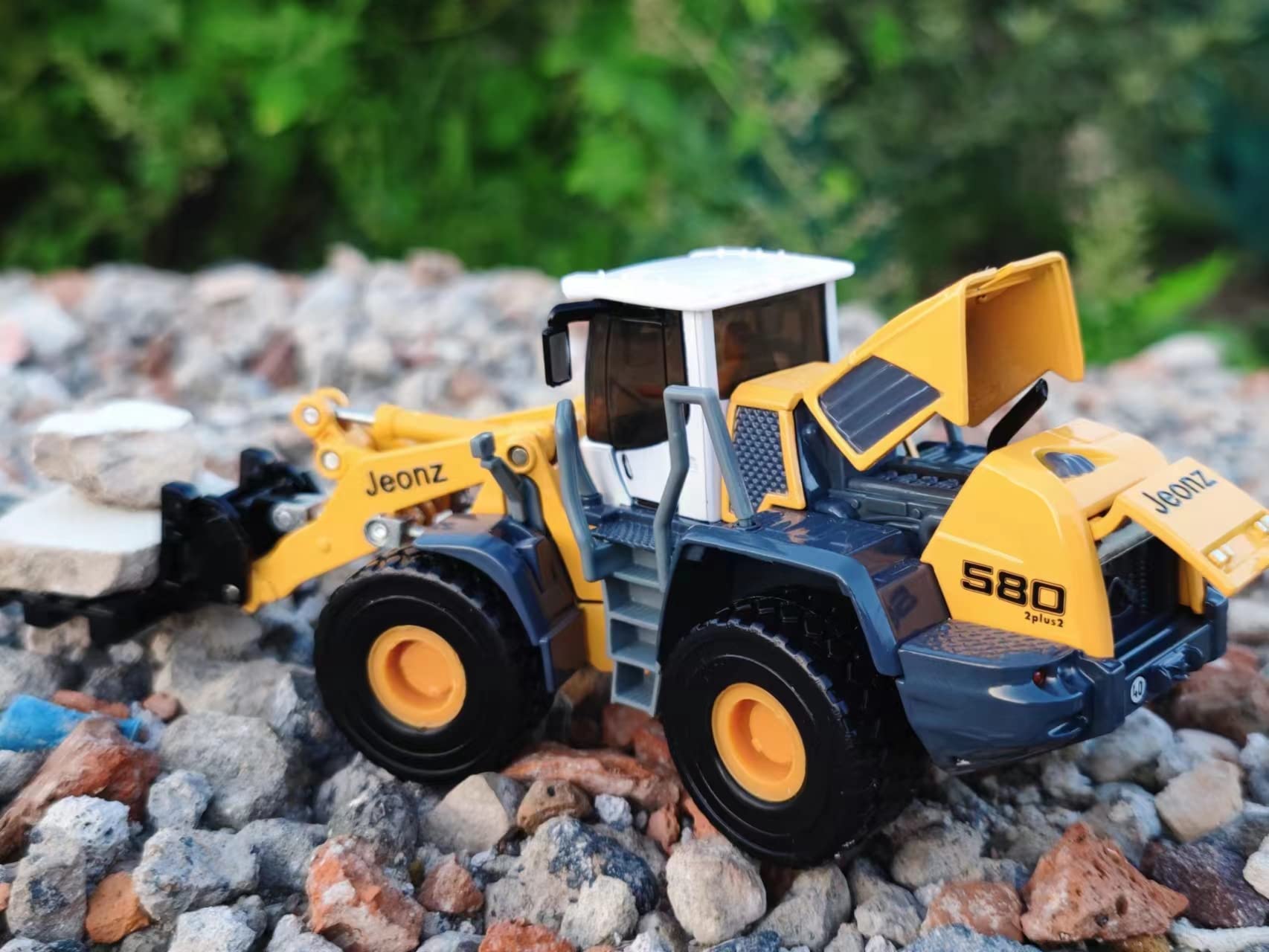 Jeonz 1/50 Scale Forklift Truck Front Wheel Loader Toy Metal Construction Vehicles Diecast Loader Model