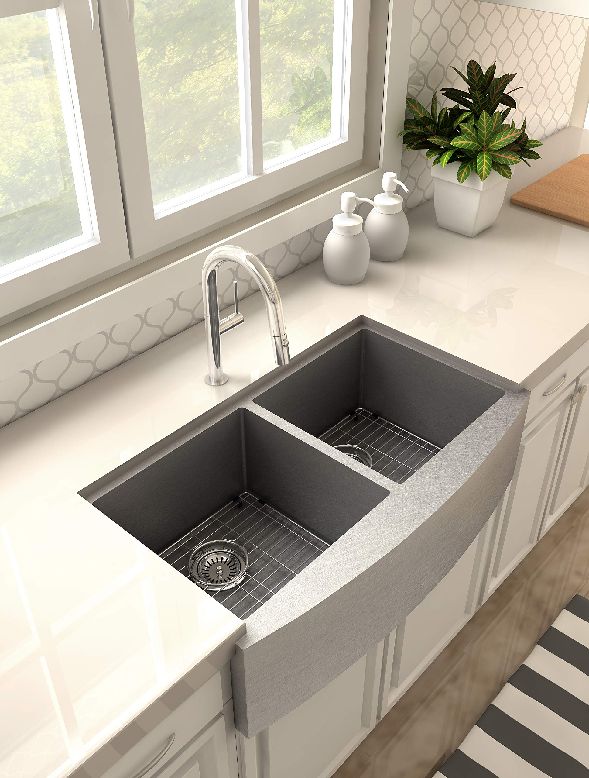 ZLINE Voltaire Kitchen Faucet in Chrome (11-0128-CH)