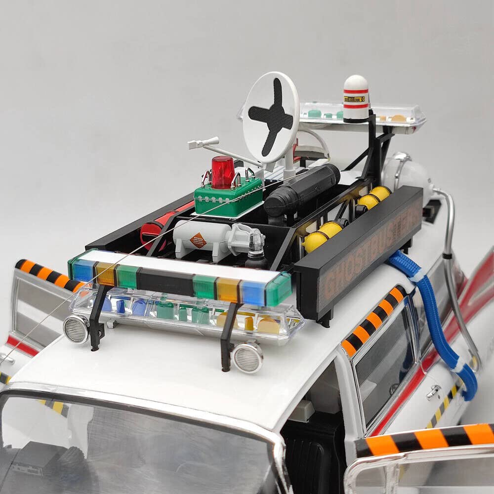 HW 1:18 for Cadillac Ghostbusters II ECTO 1A Elite X5470 Diecast Toys Car Models Gifts Collection Limited Edition