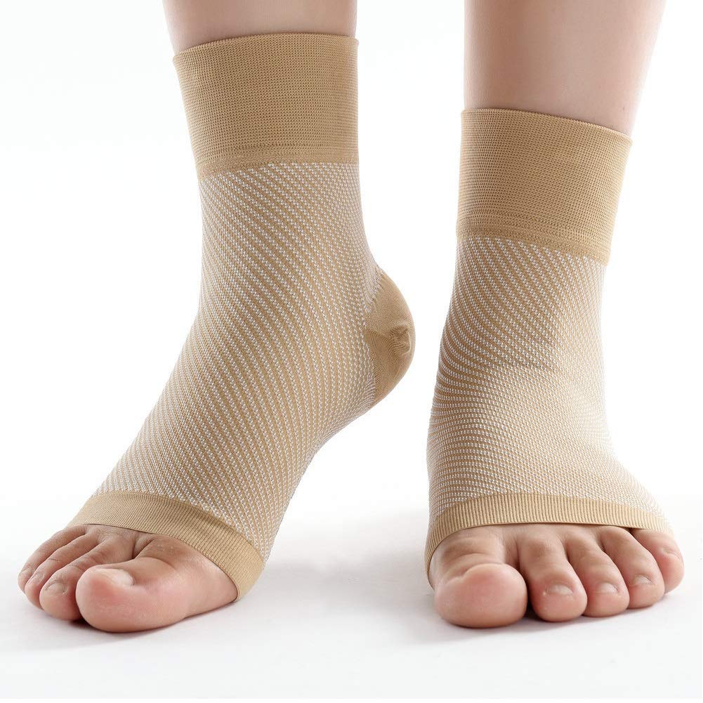 Heitune Sport Ankle Brace Protector Compression Support Sleeve Short Socks for Injury Recovery Joint Pain(Ankle Brace M)
