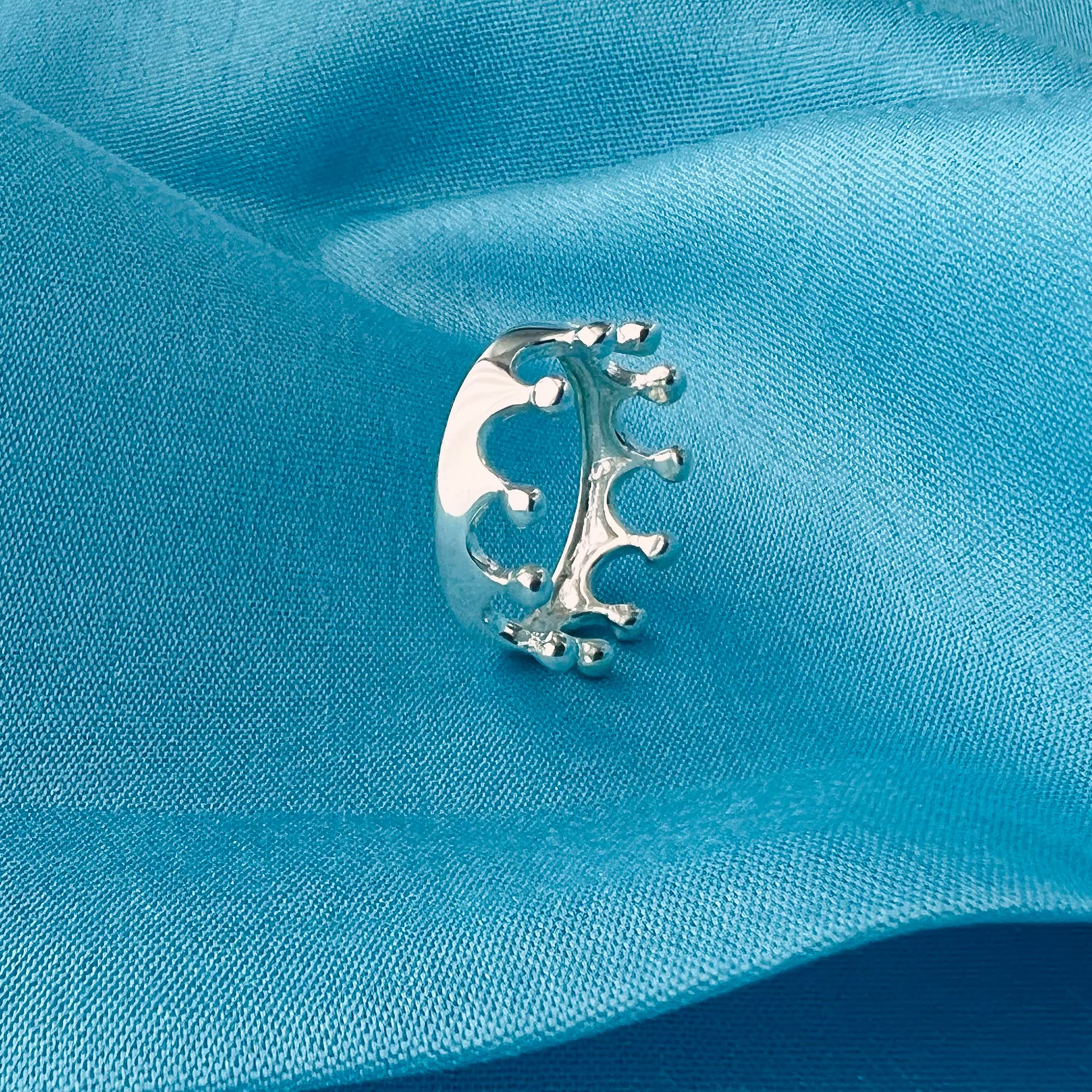 Gem Avenue King Crown Design 925 Sterling Silver Ring for Women Size 9