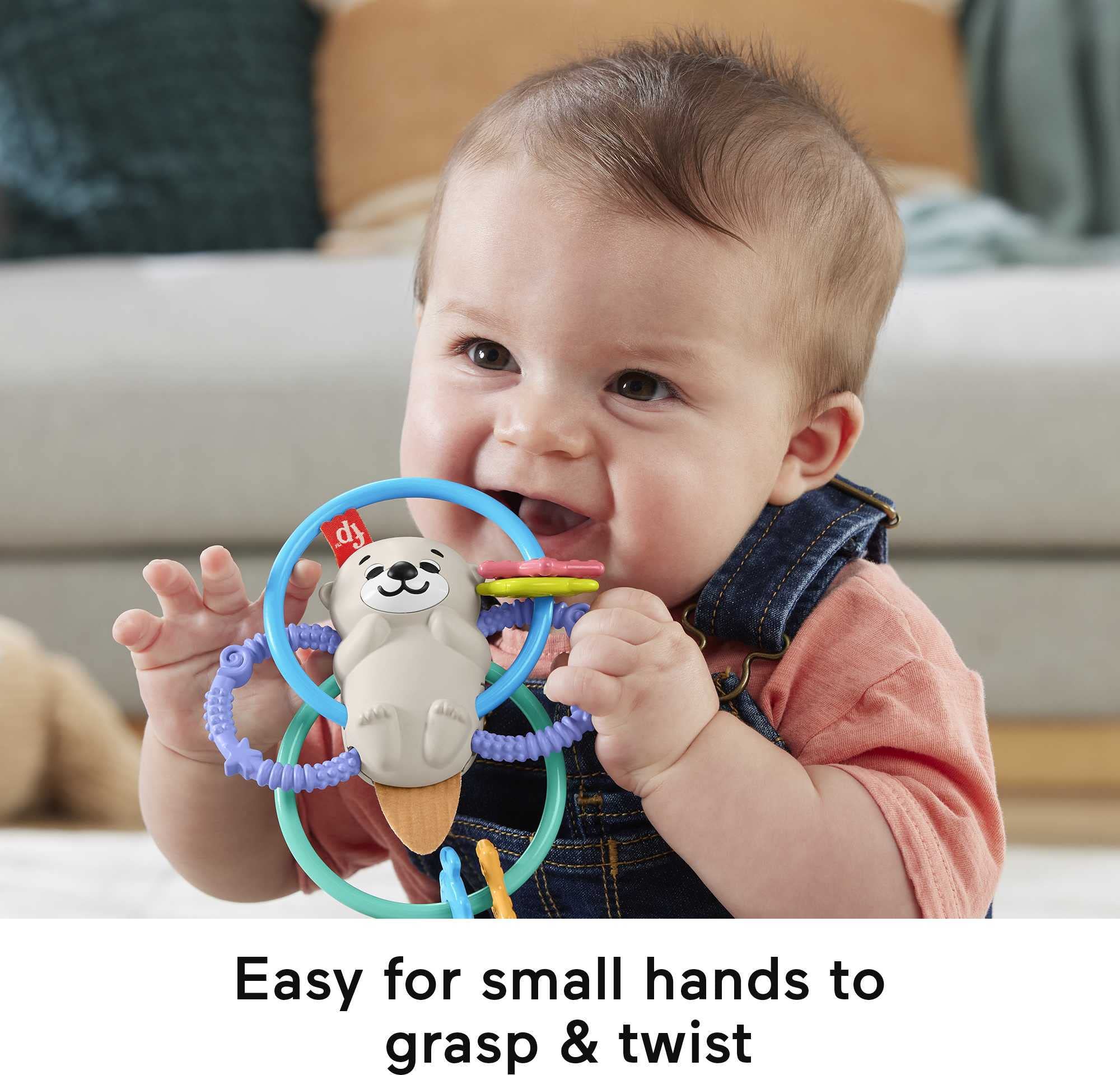Fisher Price Baby Toys Twist & Teethe Otter 2-In-1 Rattle and Bpa-Free Teether with Textured Rings for Infant Fine Motor Play