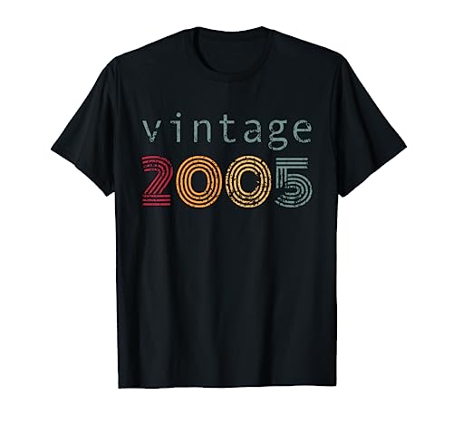 Vintage 18th Birthday Boys Girls Born 2005 18 Year Old T-Shirt