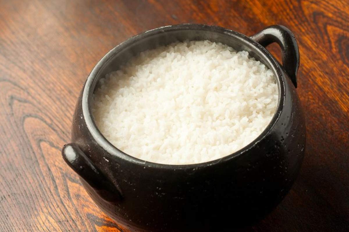 Japanese Donabe Rice Cooker with Non-Stick Coating - Made in Mie, Japan - 3 Go, Banko-Yaki