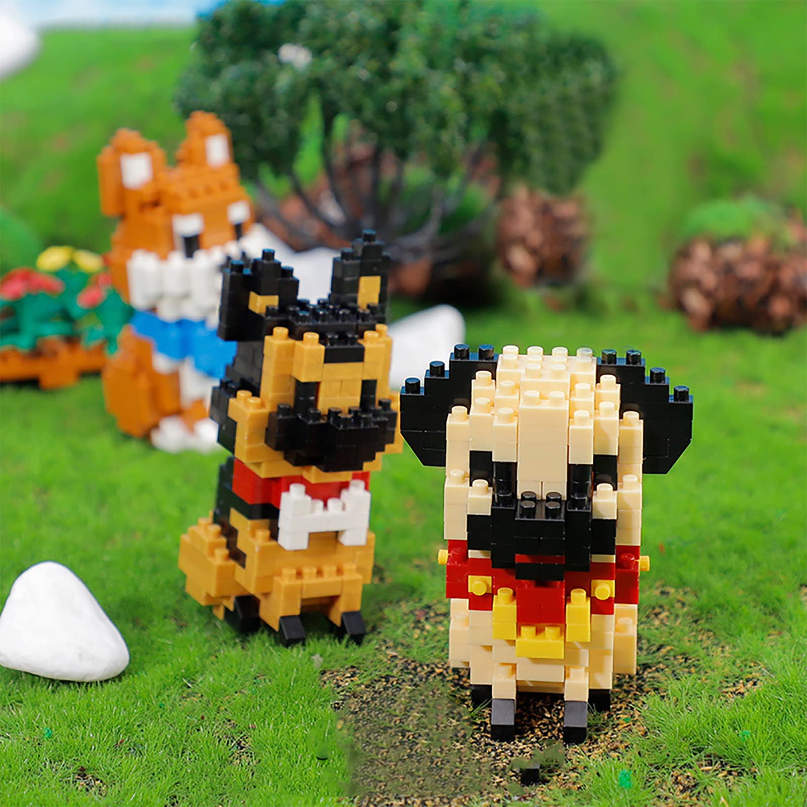 Larcele Micro Dog Building Blocks Set, DIY Mini 3D Building Toy Bricks,199 Pieces KLJM-08 (French Bulldog)