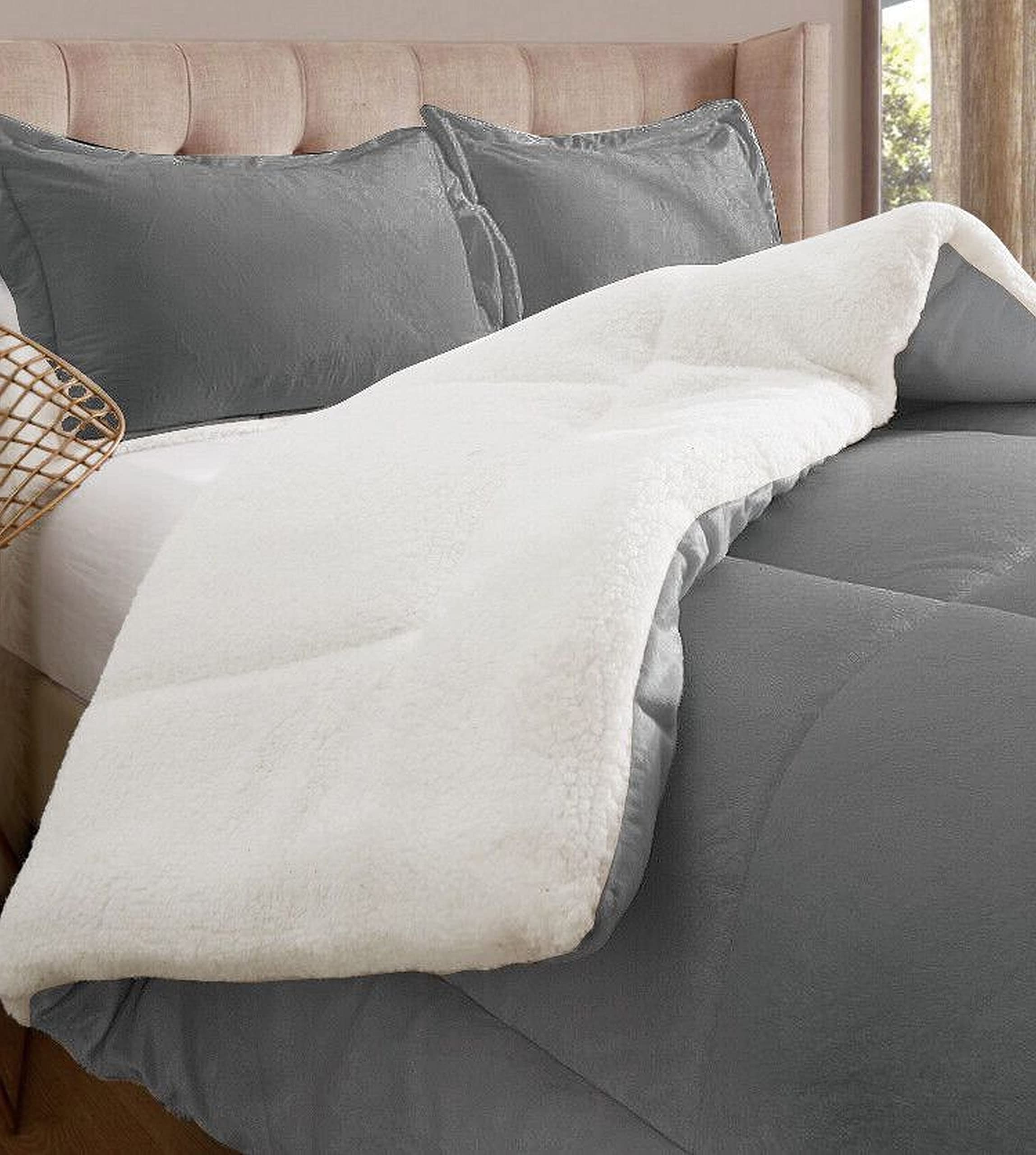 Elegant Comfort Super Soft Sherpa Comforter 3-Piece Set Premium Quality, Heavy Weight Reversible Down Alternative Micro-Suede, Sherpa Comforter, Cal King, Silver Gray