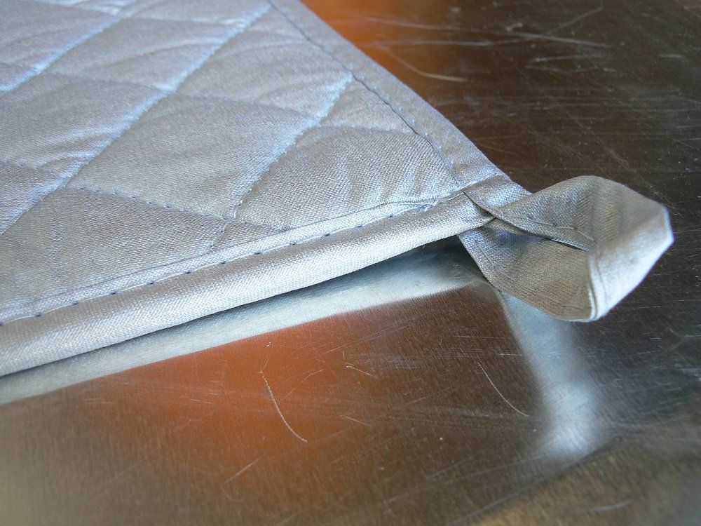 Happypinto Silicone Coating, 100% Cotton Pot Holders, 8 inch x 8 inch, Quilted, Up to 450F Heat Resistant. (Set of 10)