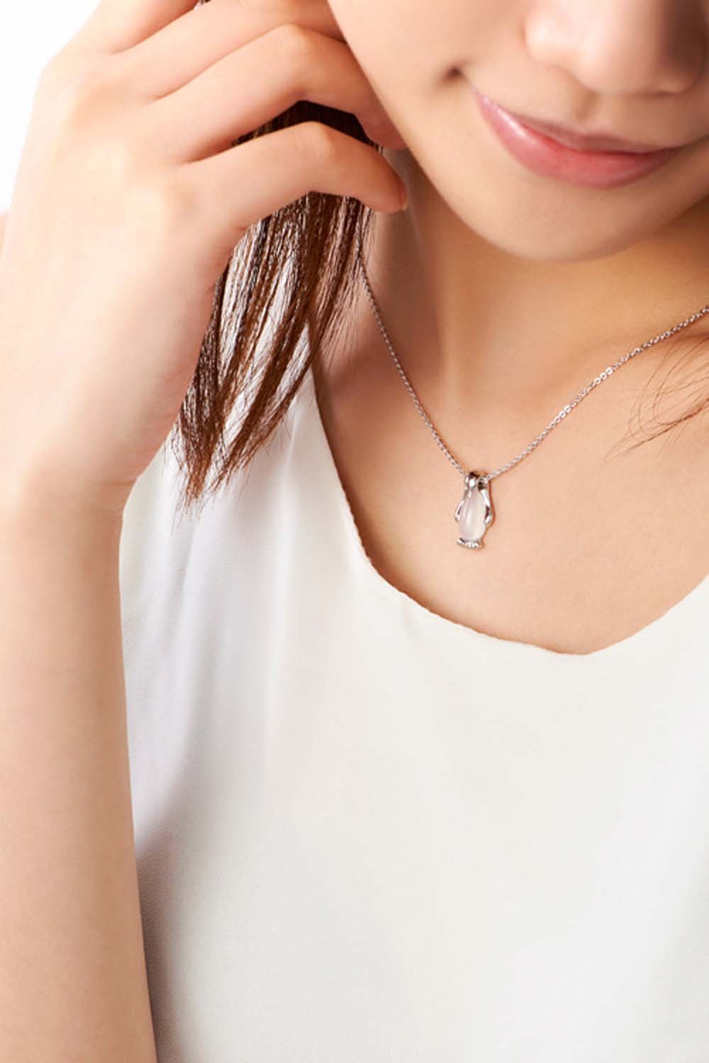 findout Sterling Silver Penguin Opal Pendant Necklace + Earrings Set, with 18 in Curb Chain(1733)