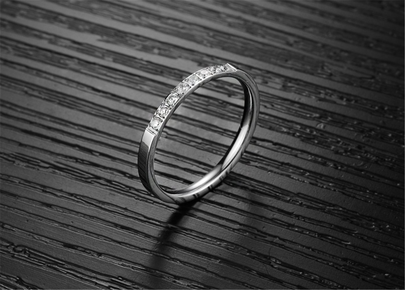 Fashion Month Women 2mm Titanium Stainless Steel Cubic Zirconia CZ Inlay White Gold Ring Wedding Engagement Silver Band Size 5