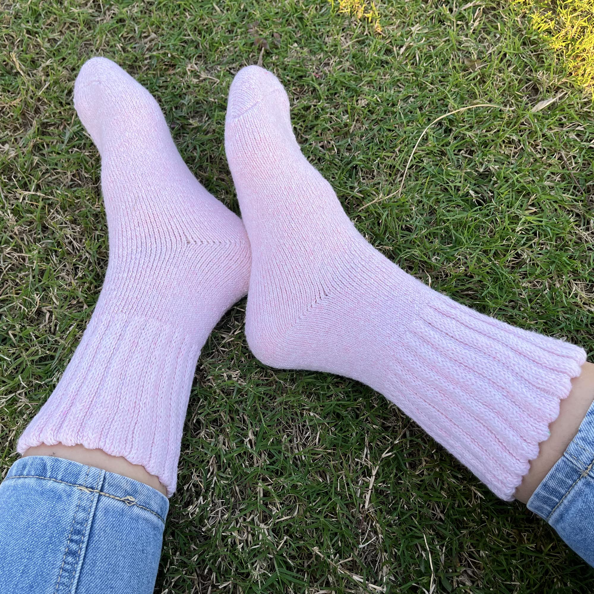 Fraobbg 3 Pack Women Heavy Thick Wool Socks Thermal Hiking Warm Comfort Winter Crew Socks