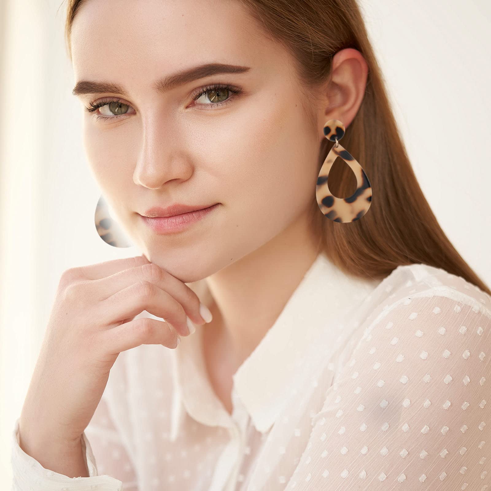 Hicarer 8 Pairs Handmade Rattan Drop Dangle Earrings Statement Acrylic Earrings Geometric Woven Wicker Earring Boho Straw Earrings Tassel Hook Earrings for Women(Simple Style)