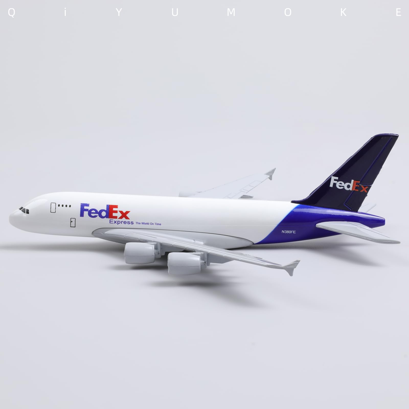 QIYUMOKE 1/400 A380 Model Plane FedEx Diecast Metal Airplane Model kit -Sky Jumbo Airbus A380 Model Airplane with Stand (5.7 inches L) for Aviation Air Planes Gift, Desktop Display Decorations