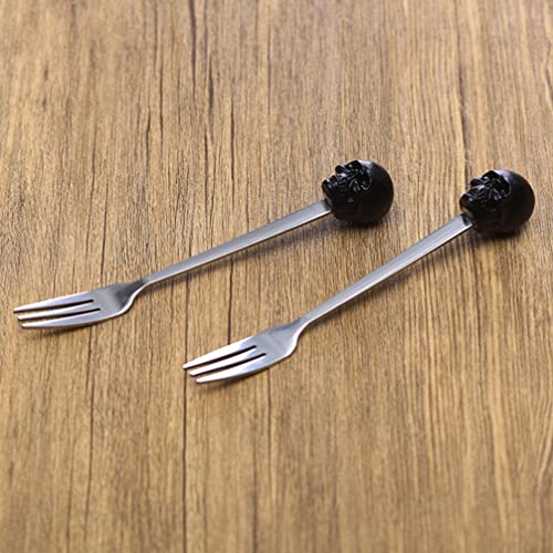 Hemoton 2pcs Salad Fruit Fork Stainless Steel Food Picks Metal Appetizer Sticks Western Salad Forks Black Outfit Dessert Three Prong Forks Black Metal Mixed Fruit Resin Skull Set