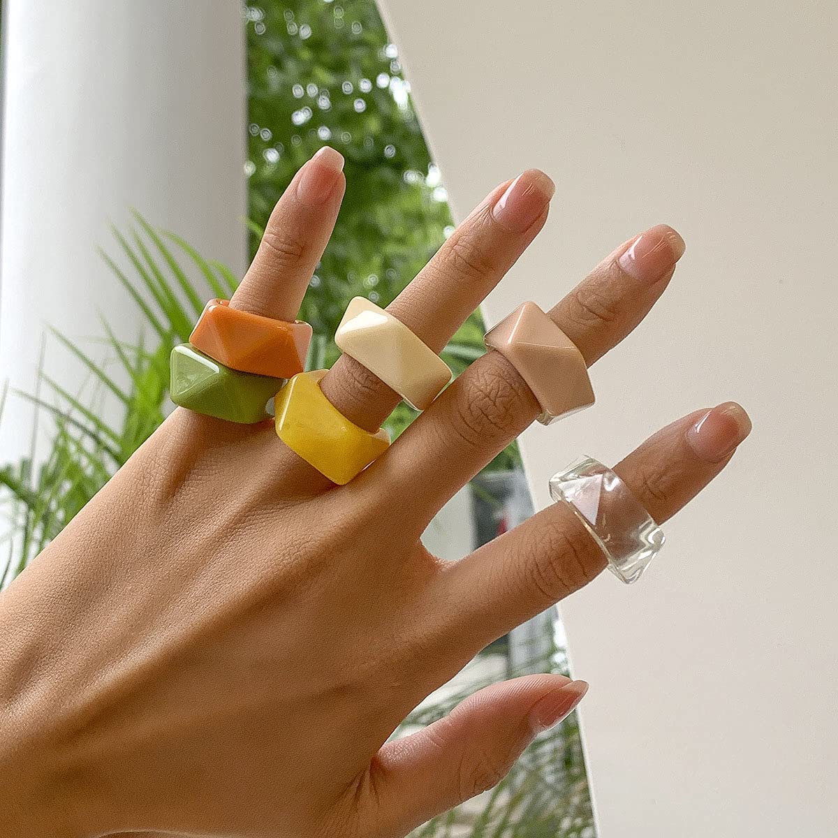 Grhose Resin Chunky Rings Set for Women Girls Acrylic Resin Rings Cute Trendy Rings Plastic Resin Stackable Ring sets