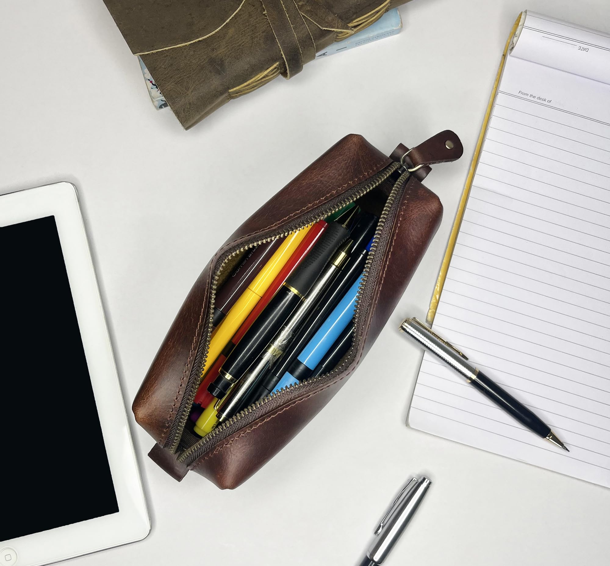 RUSTIC TOWN Leather Pencil Case - Handcrafted Full-Grain Zipper Leather Pen Pencil Holder - Elegant & Practical Pencil Pouch for Work & Office