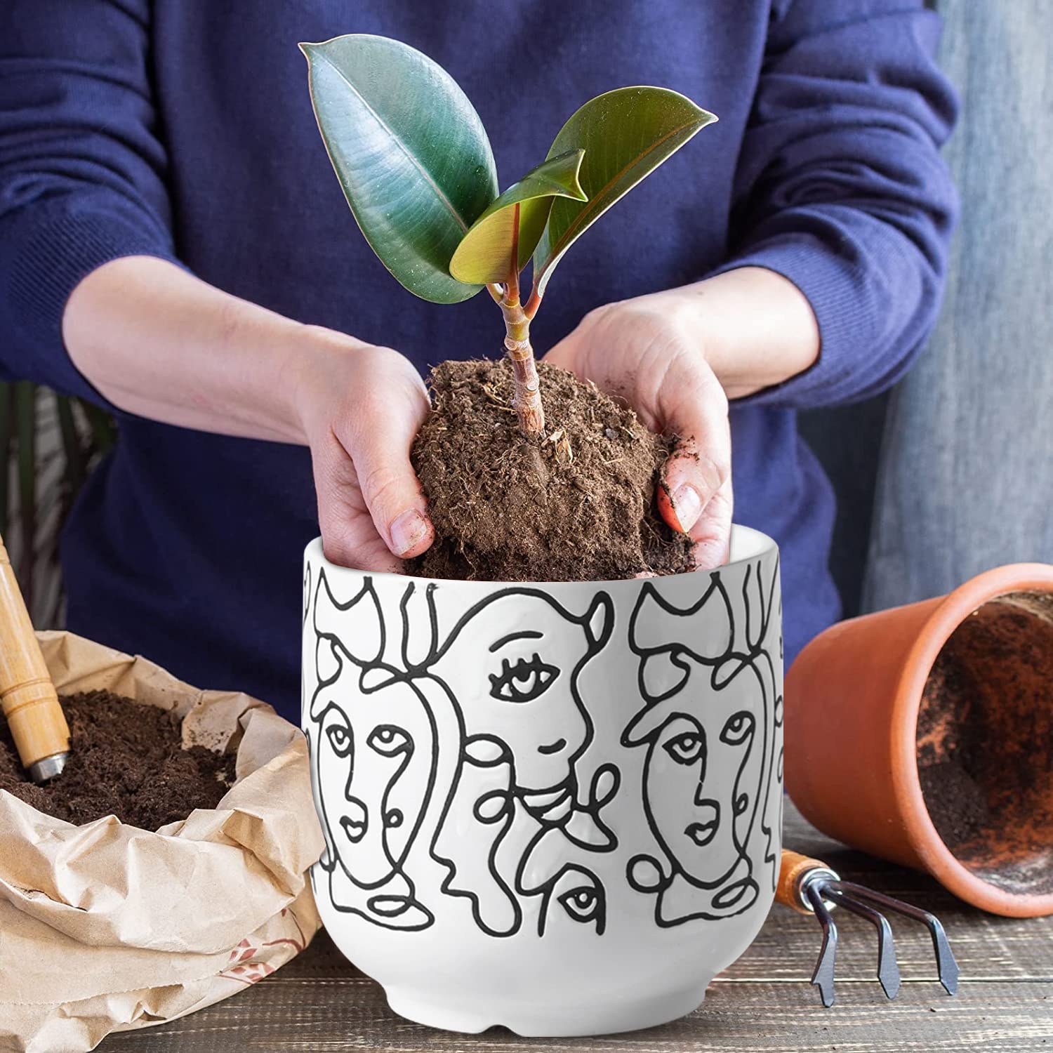 Gohearin Ceramic Planters for Indoor Plants Plant Pots 2 Pack White Flower Pots 5.4 and 6.6 Inch Decorative Succulent Pots Set with Drainage Holes for Outdoor Gardening Home