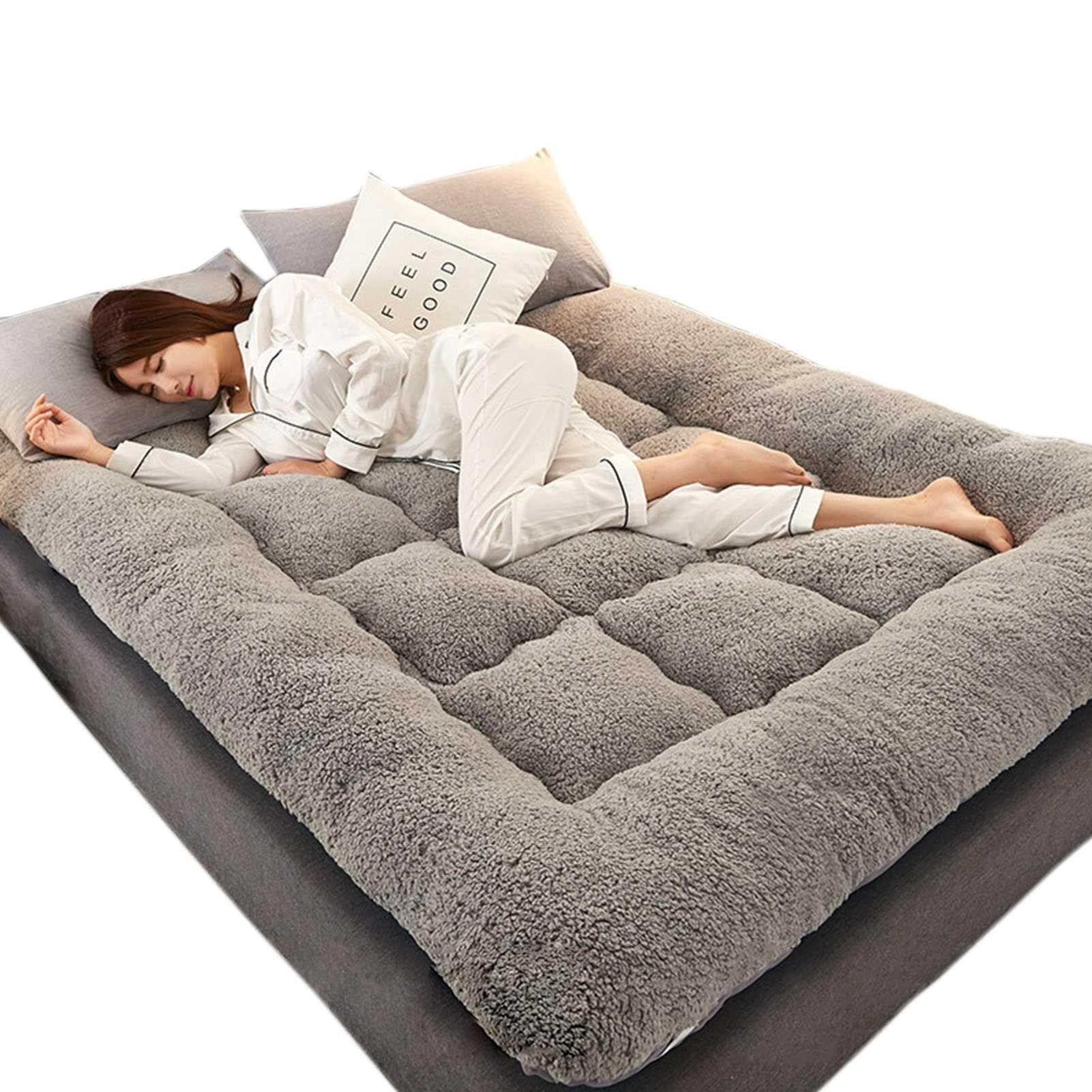 Skin Friendly 4 Inch Extra Thick Fluffy Floor Futon Mattress, Super Soft Fuzzy Roll Up Sleeping Pads, Portable Folding Foam Floor Bed Tatami Mat, for Guest RV Mattress ( Color : GREY , Size : Twin )