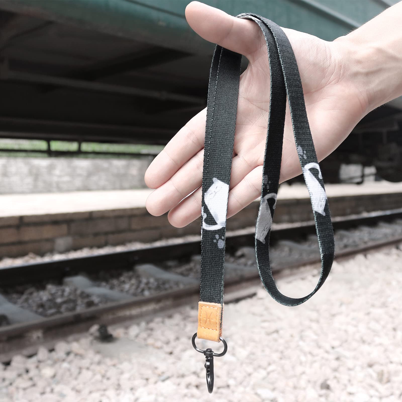 FORZEN Cool Neck Strap Key Chain Holder for Women Men,Lanyards for Keys Wallet and ID Badge (Flower-F)