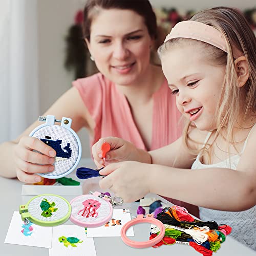 WATINC 5Pcs Embroidery Kit for Kids Stamped Cross Stitch DIY Key Chain with Sea Animals Patterns Needlepoint Starter Kits Ocean Animal Themed Educational Craft Supplies for Beginners Adults Schoolbag