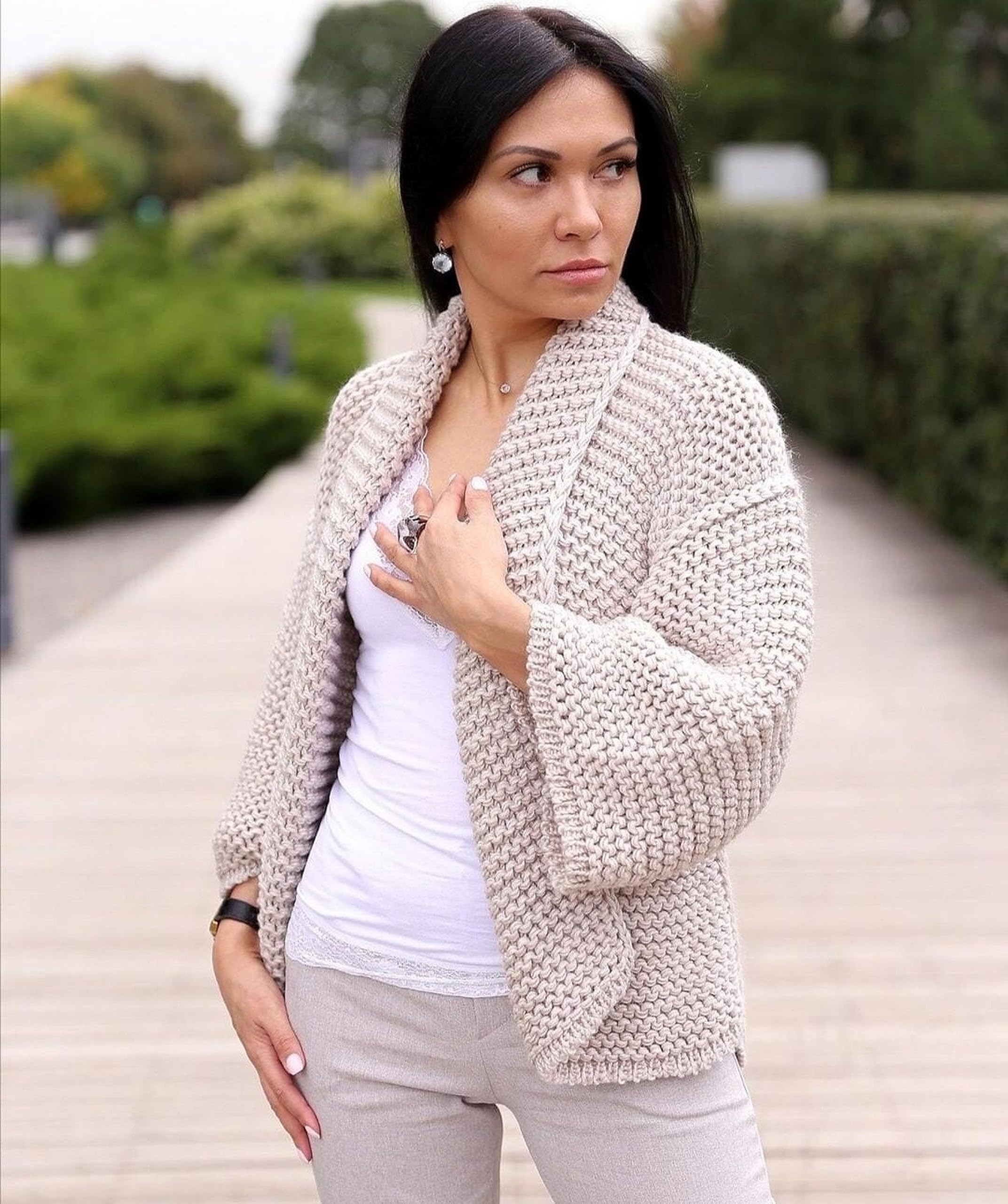 Estako Megastar, 75% Acrylic 25% Wool yarn, Soft, Chunky Bulky weight #5 for Crochet and Knitting 3.52 Oz (100g) / 120 Yrds (110m) (60187-White)