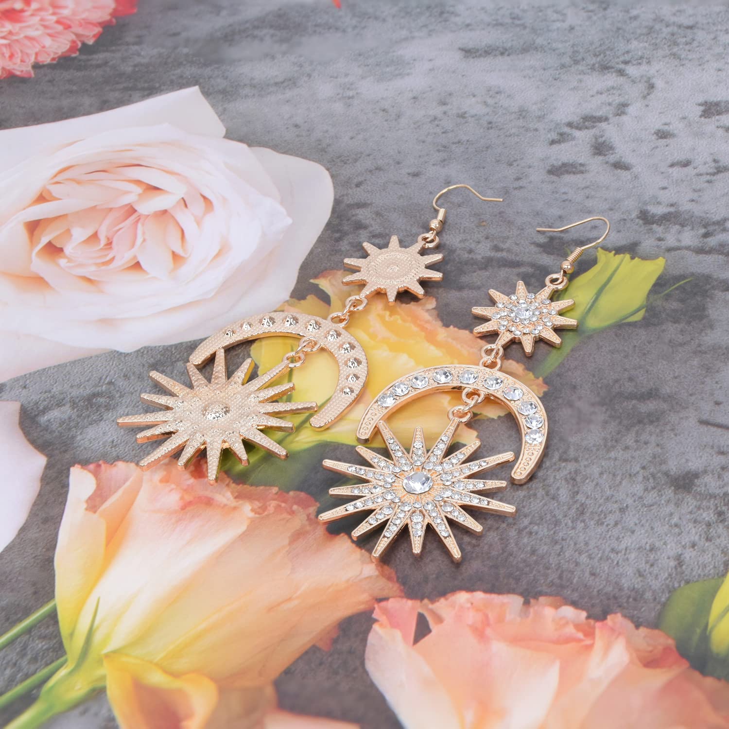 Exaggerated Luxury Sun Moon Stars Drop Earrings Rhinestone Punk Earrings for Women Jewelry Golden Boho Vintage Statement Earrings