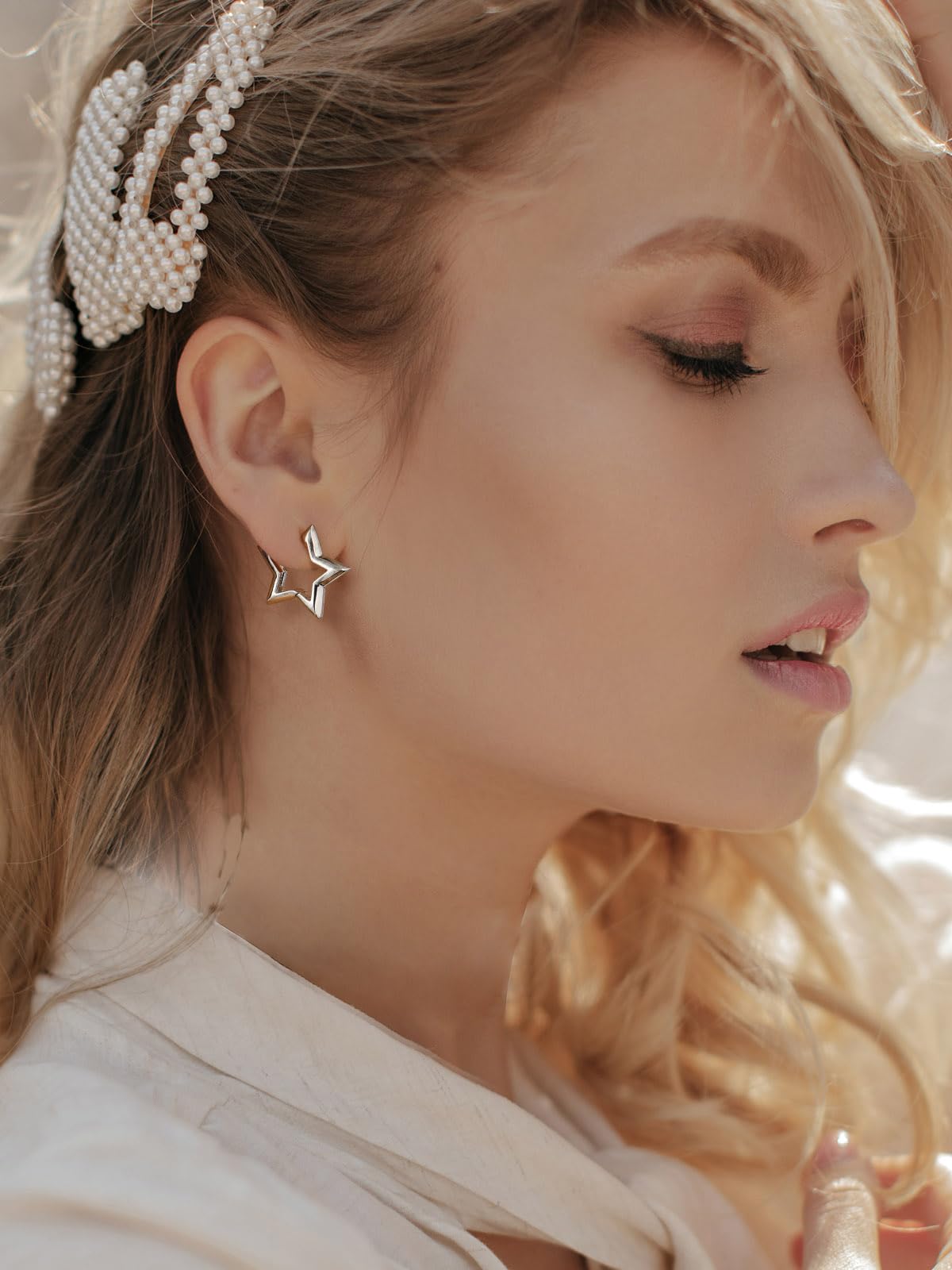 FindChic Star Earrings for Sensitive Ears Earring Studs Platinum Plated Hypoallergenic Small Huggie Hoops with Silver Post Lightweight Minimalist Jewelry