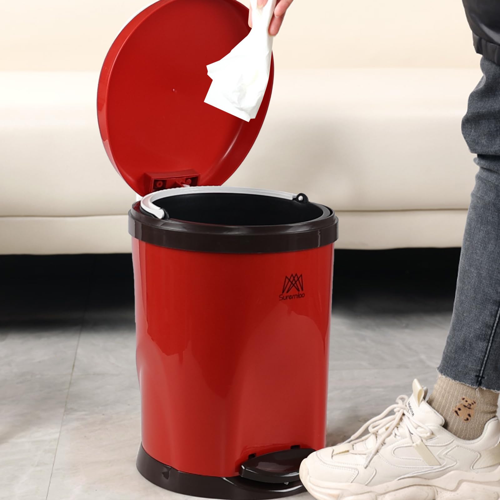 Udotry 2.2 Gallon Round Plastic Garbage Bin with Foot Pedal, Bathroom Trash Can with Lid, Red