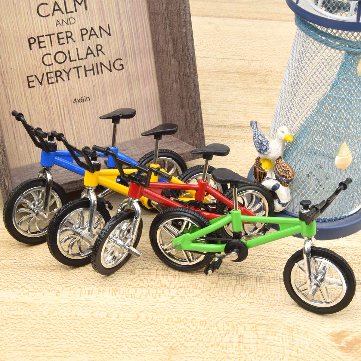 Hotusi 9pcs Mini Finger Bikes Mini Extreme Sports Finger Bicycle Toy Creative Game Toy Cool Boy Gifts(Random Colors)