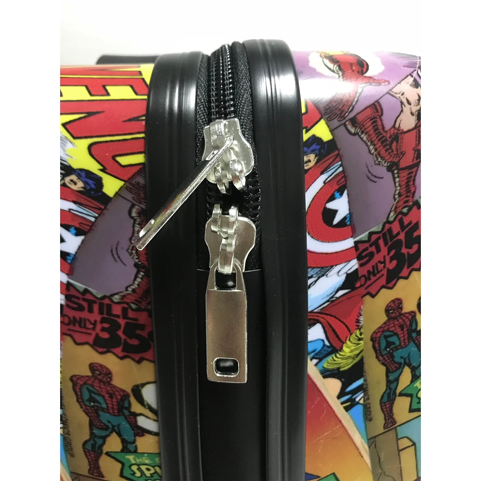 Fast Forward Marvel Comic Heroes Hard-Sided Tween Spinner Luggage 20 Inches Carry-On Travel Trolley Rolling Suitcase for Kids