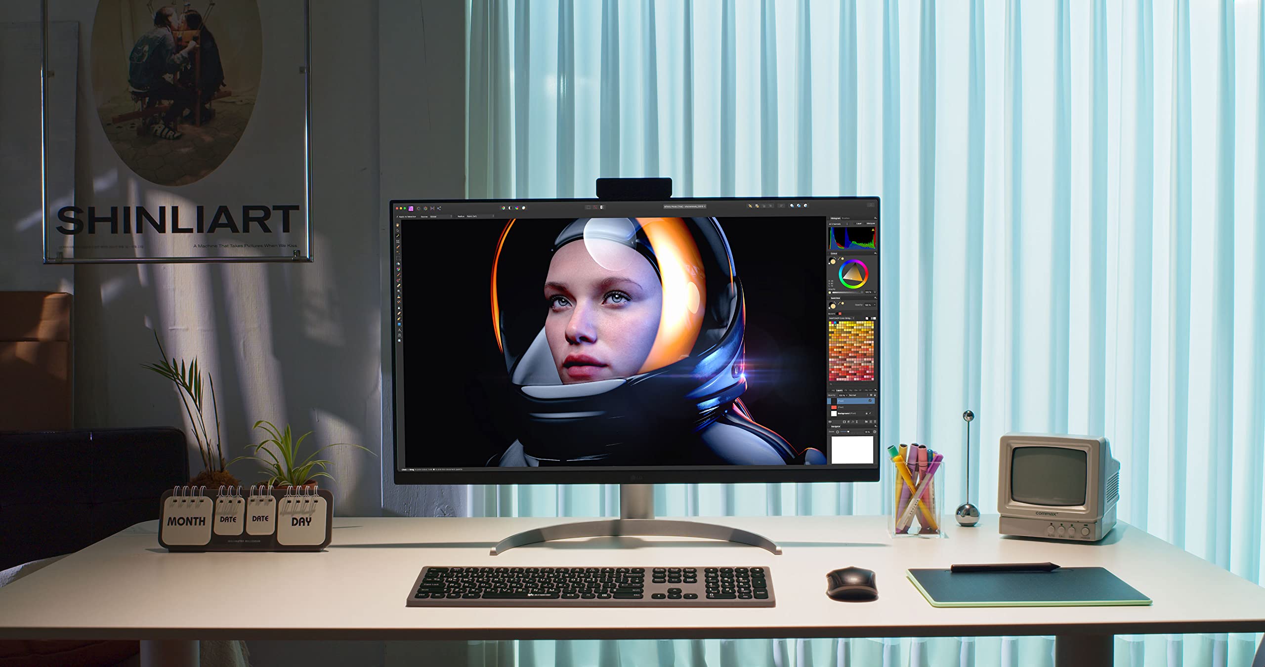 LG 32UQ85R-W.AUS 32" Ultrafine™ UHD 4K Nano IPS Black with ATW VESA DisplayHDR 400 Monitor with USB Type-C™, White
