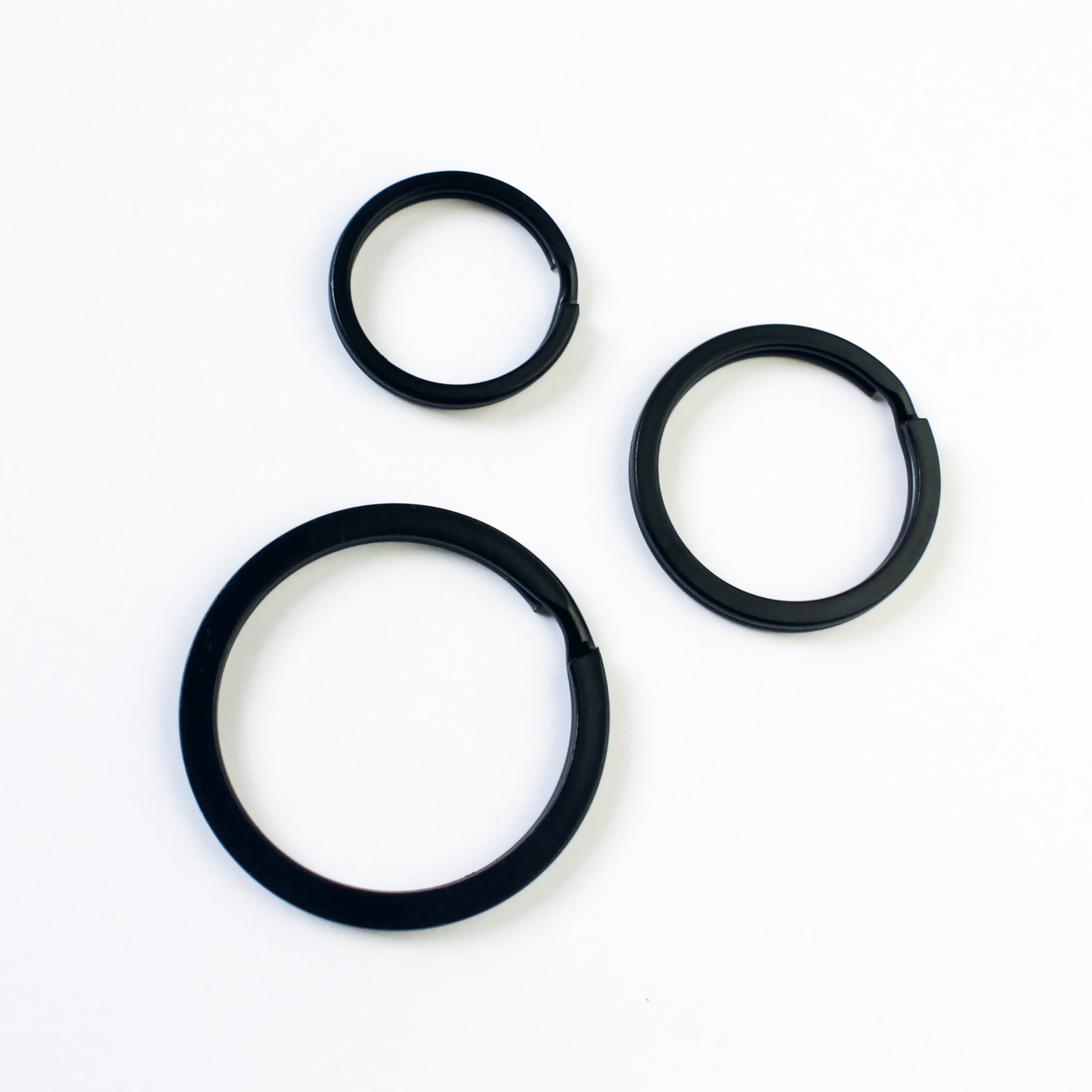 Flat Key Rings Key Chain Metal Split Ring 36pcs (Round 3/4 Inch, 1 Inch and 1.25 Inch Diameter), for Home Car Keys Organization, Electroplated Black