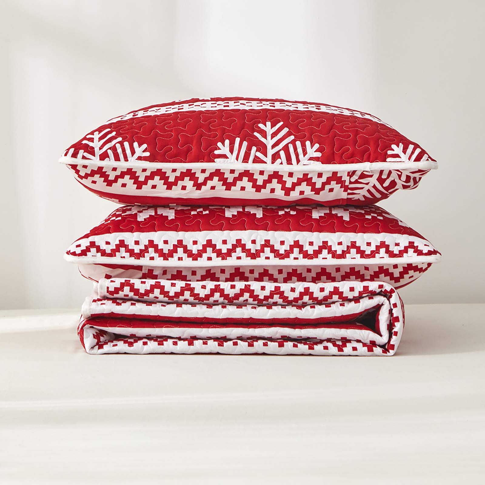 Flysheep Christmas Quilt Set Queen, Soft Microfiber Holiday Lightweight Bedspread Coverlet Bedding Set - Red & White Snowflake Printed