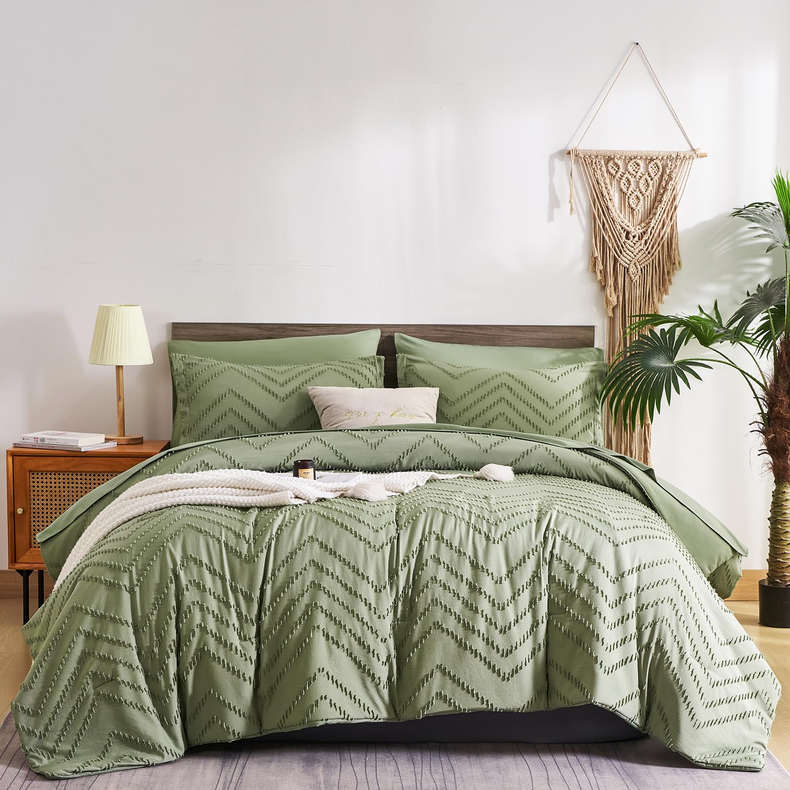 FLYMME Sage Green Queen Comforter Set with Sheets,Tufted Bed in a Bag 7 Pieces, Chevron Boho Shabby Chic Farmhouse Bedding Set,Soft Microfiber Comforter for ALL Season(Sage Green,90”*90”)