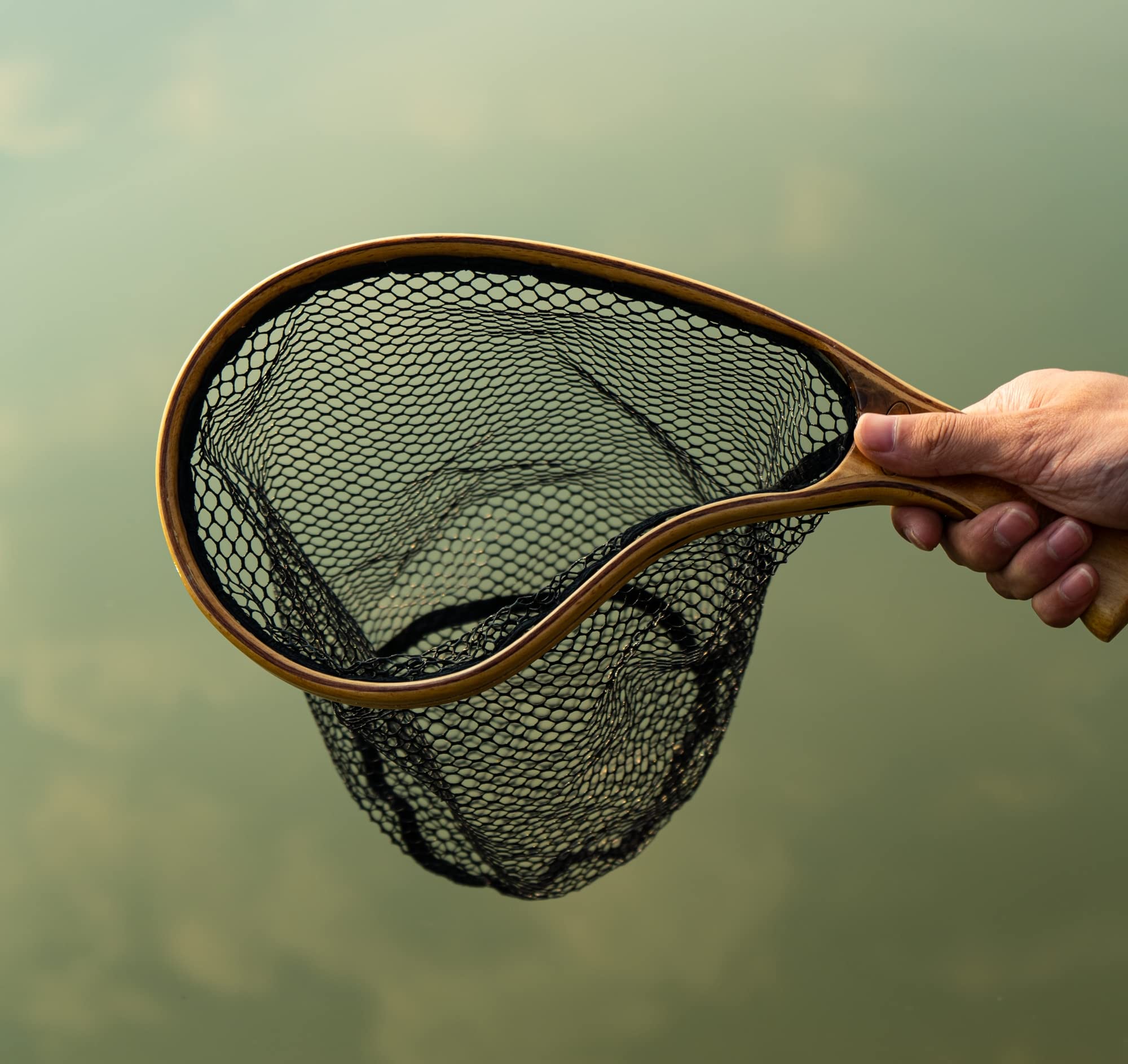 Fly Fishing net Freshwater Decor - Wooden Wading Net Handmade Wooden Frame Soft Rubber Mesh (Brown, Curved Handle)