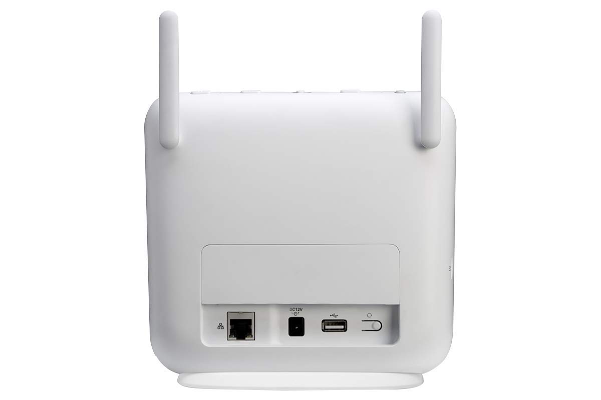 Lorex Smart Home Security Center with 64GB MicroSD Card
