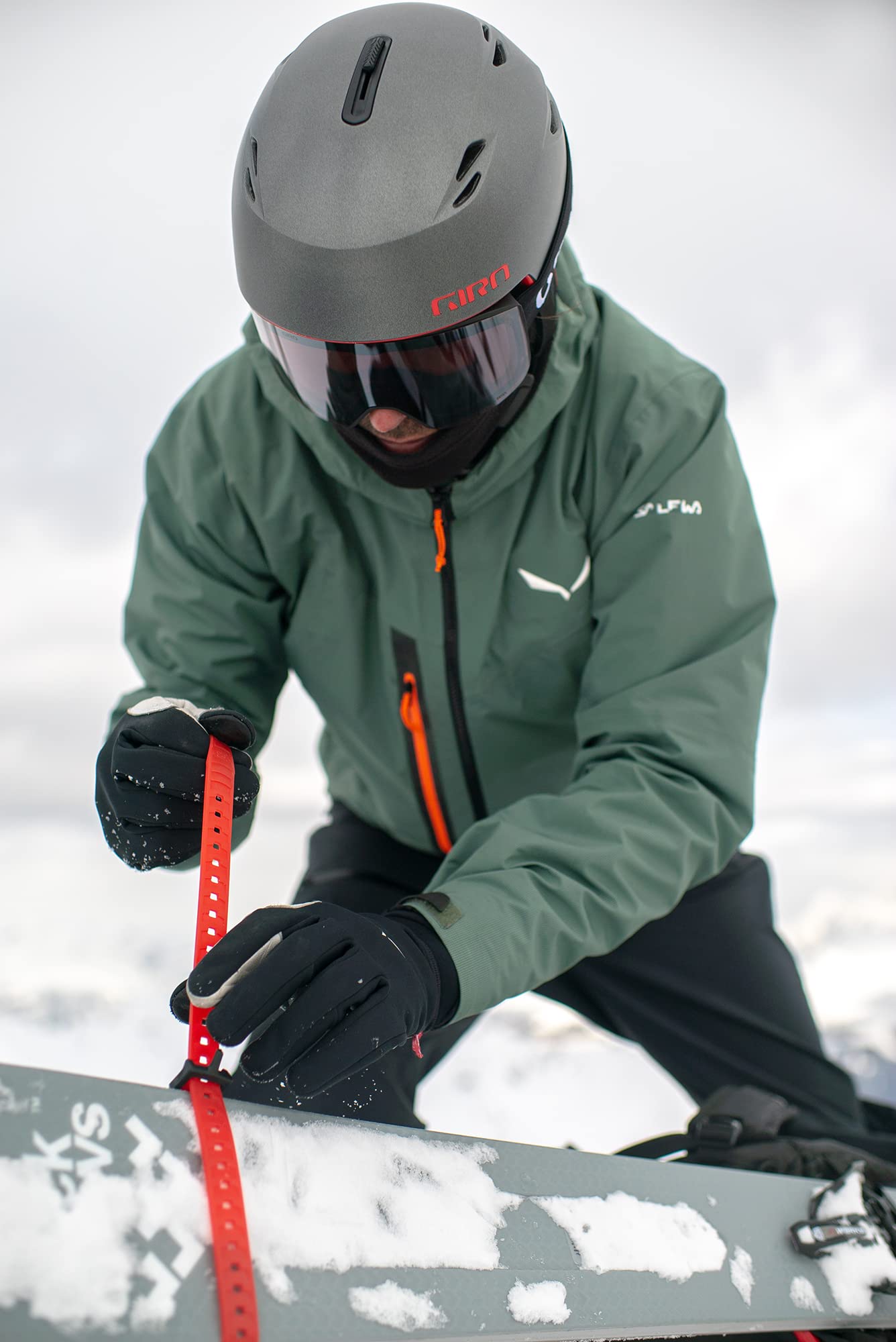 Giro Grid Spherical MIPS Ski Helmet - Snowboard Helmet for Men & Women - Matte Ox Red - Size M (55.5-59cm)